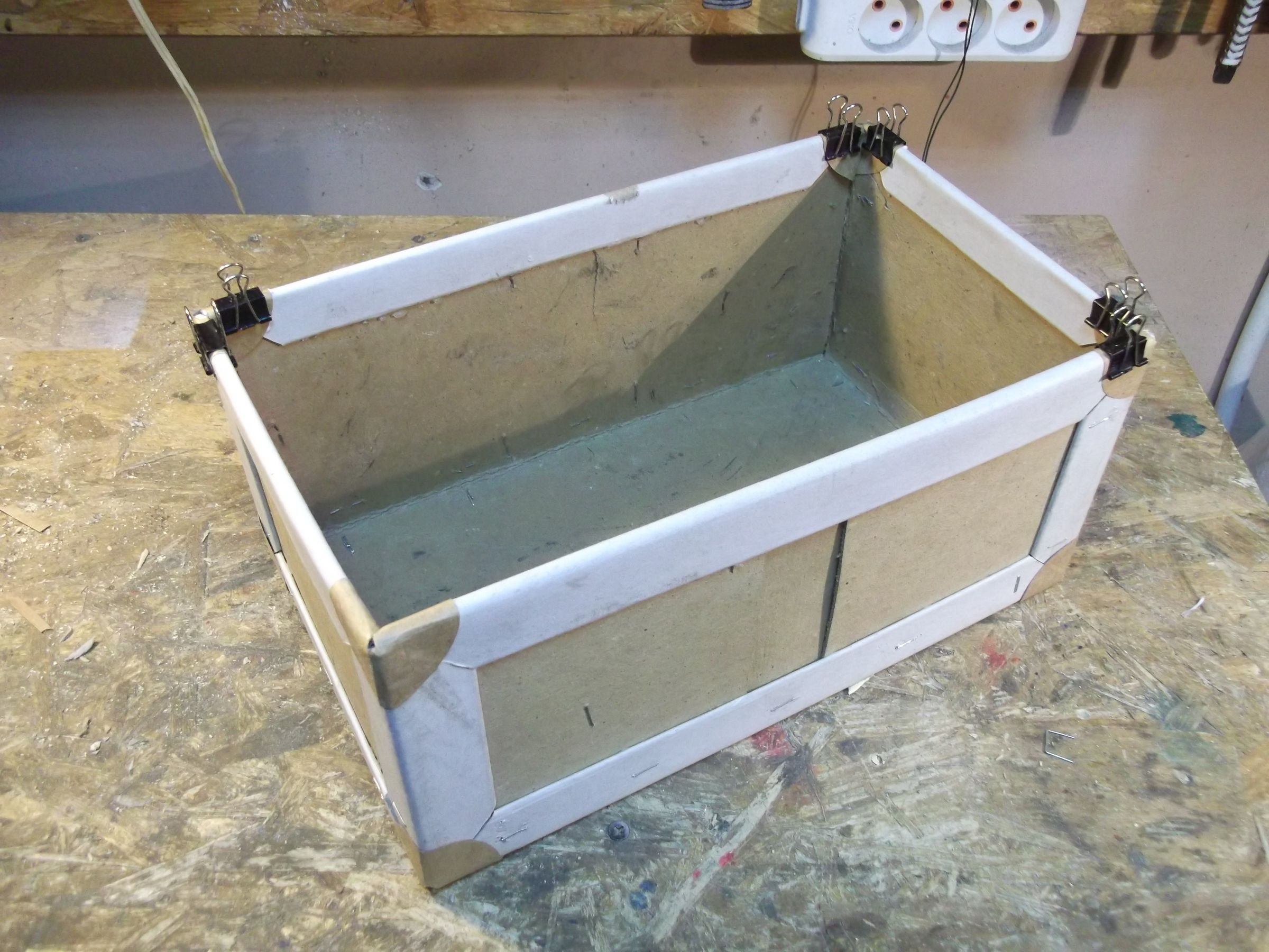 Fixing/Making/Reinforcing Boxes With Packaging Waste : 14 Steps (with ...