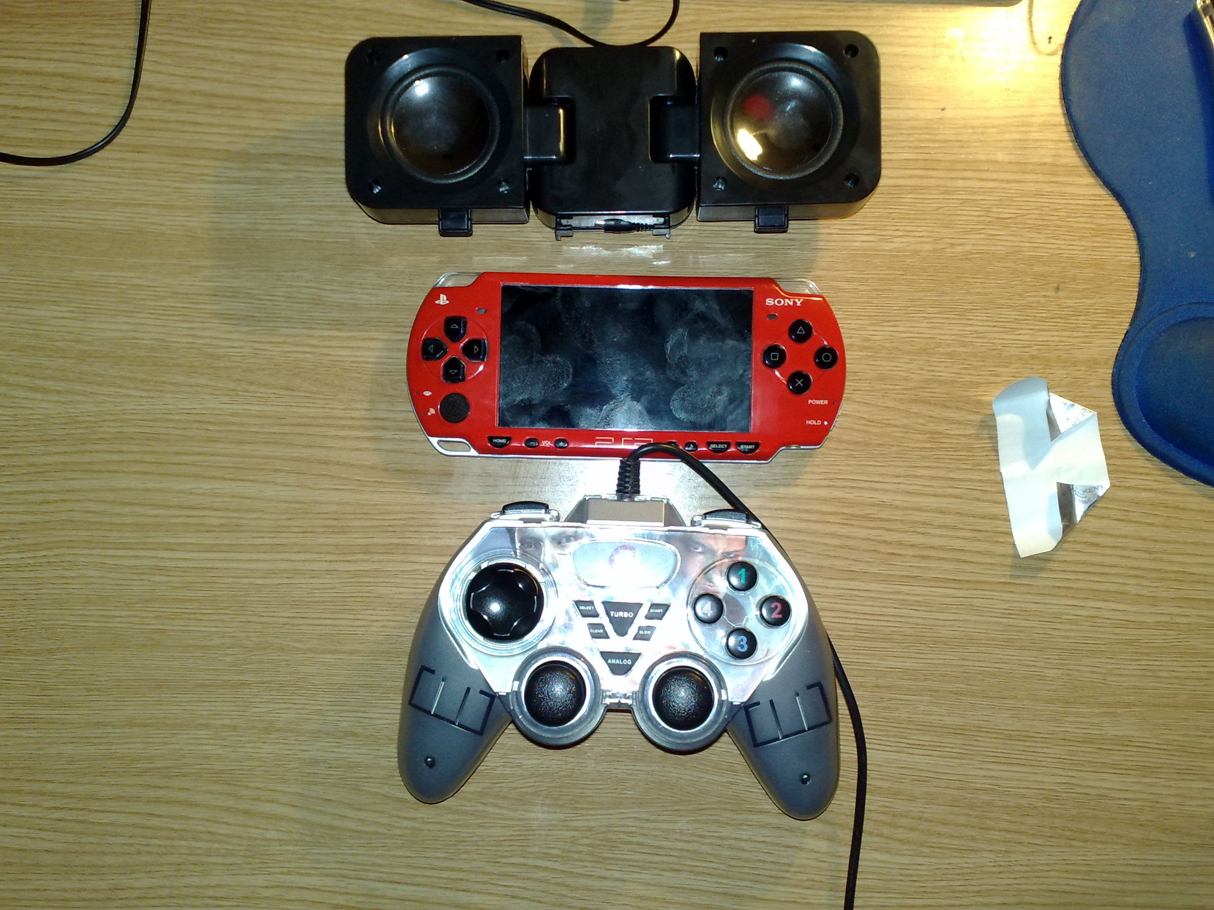 PSP EXTRA GRIP AND SOUND - Joystick Bar and 2W Speaker : 6 Steps ...