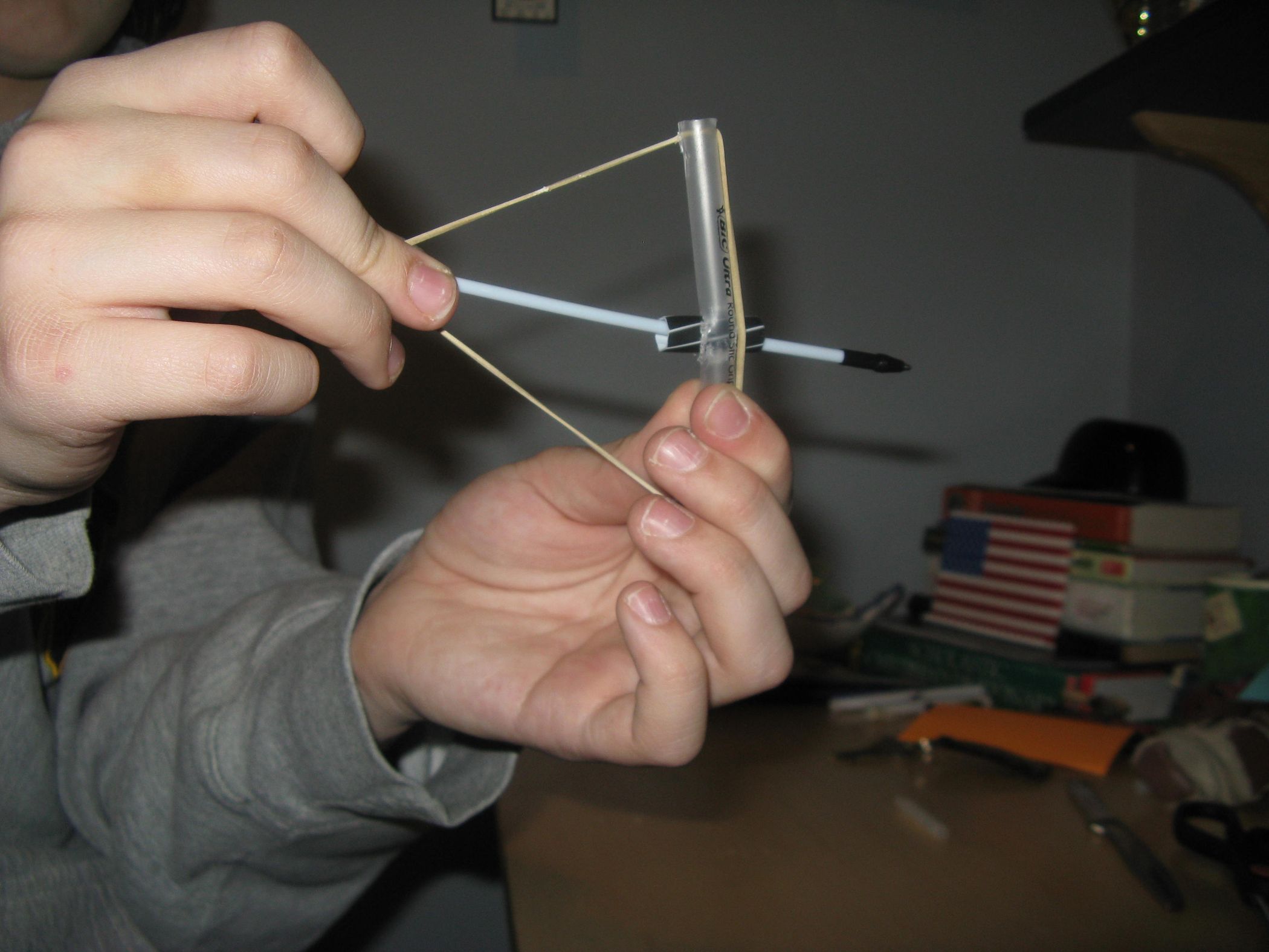 Clear BIC Pen Bow and Arrow : 6 Steps - Instructables