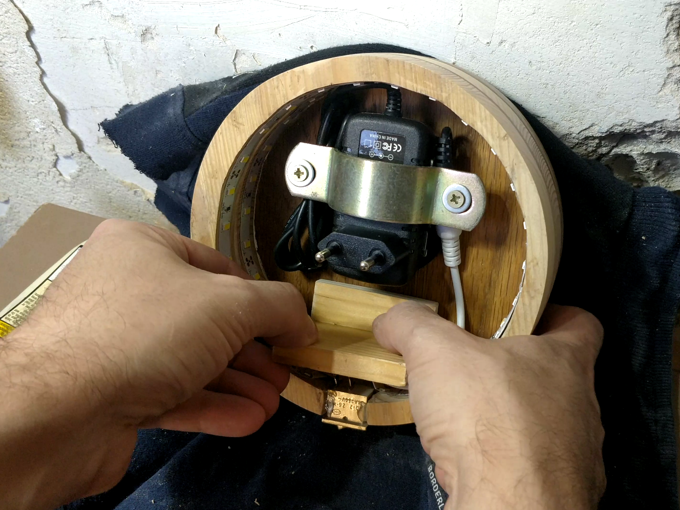 Plug-in Round Wood Wall LED Lamp | Portable Circle Socket Plug Night ...