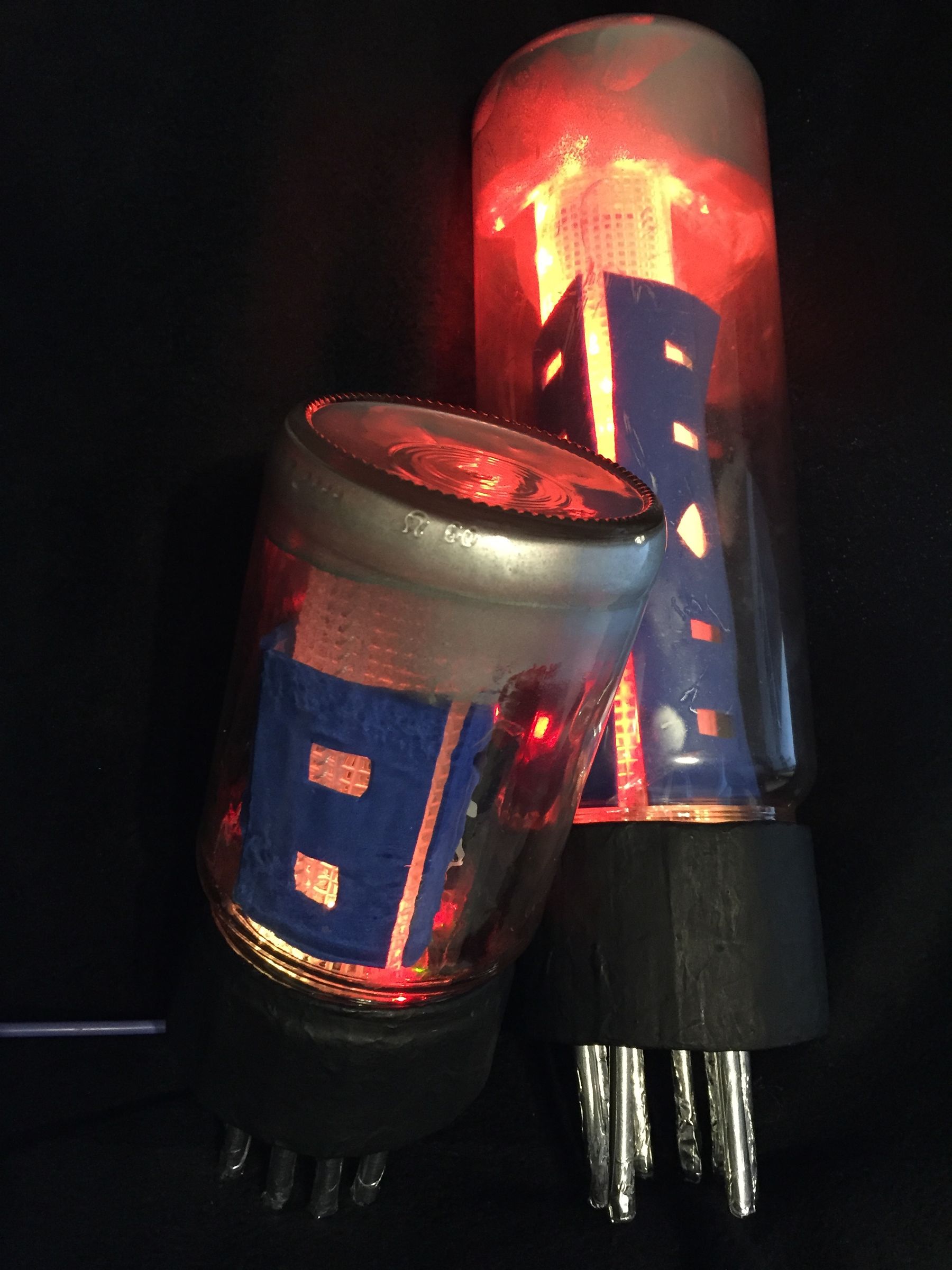 Giant Electronic Vacuum Tube : 4 Steps (with Pictures) - Instructables