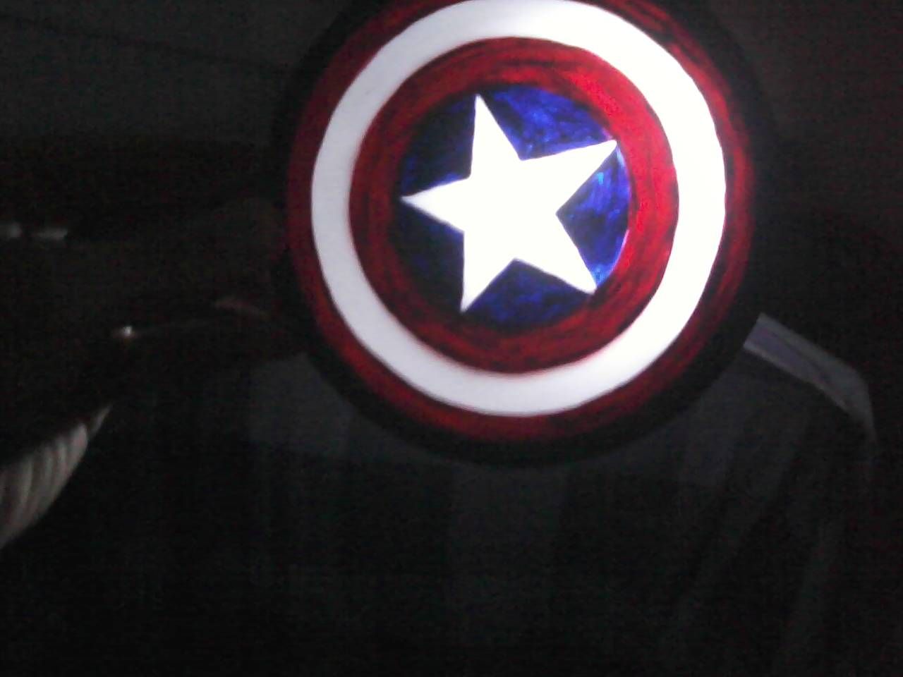 Captain America Shield Light : 4 Steps - Instructables