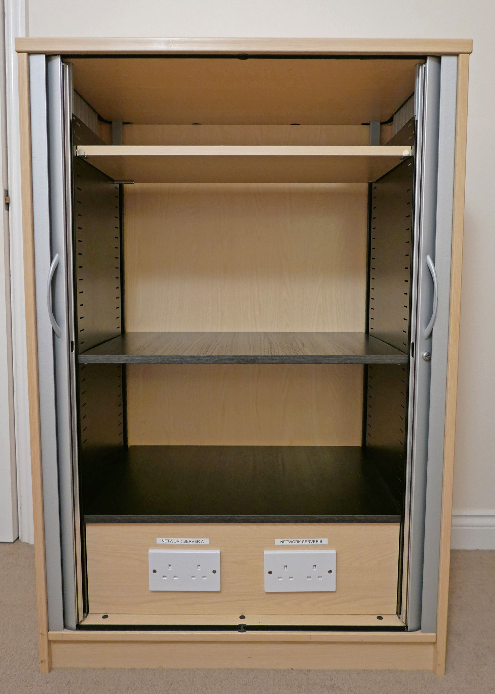 Secret Safe Compartment With Hidden Door and Magnetic Locks : 5 Steps ...