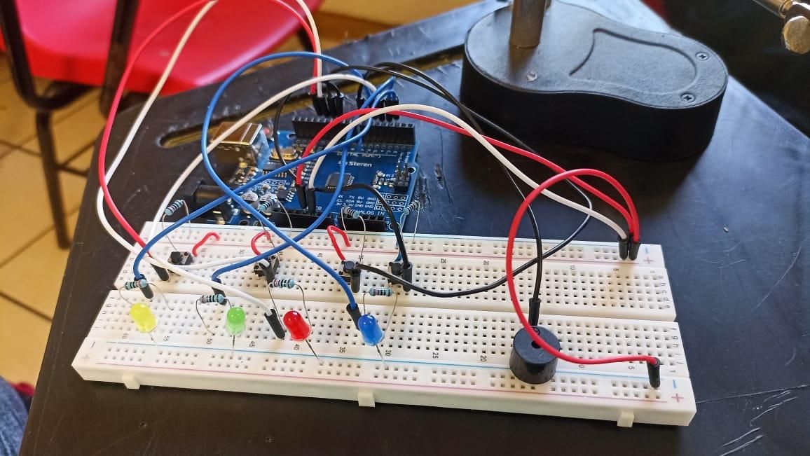 Simon Dice : 11 Steps - Instructables