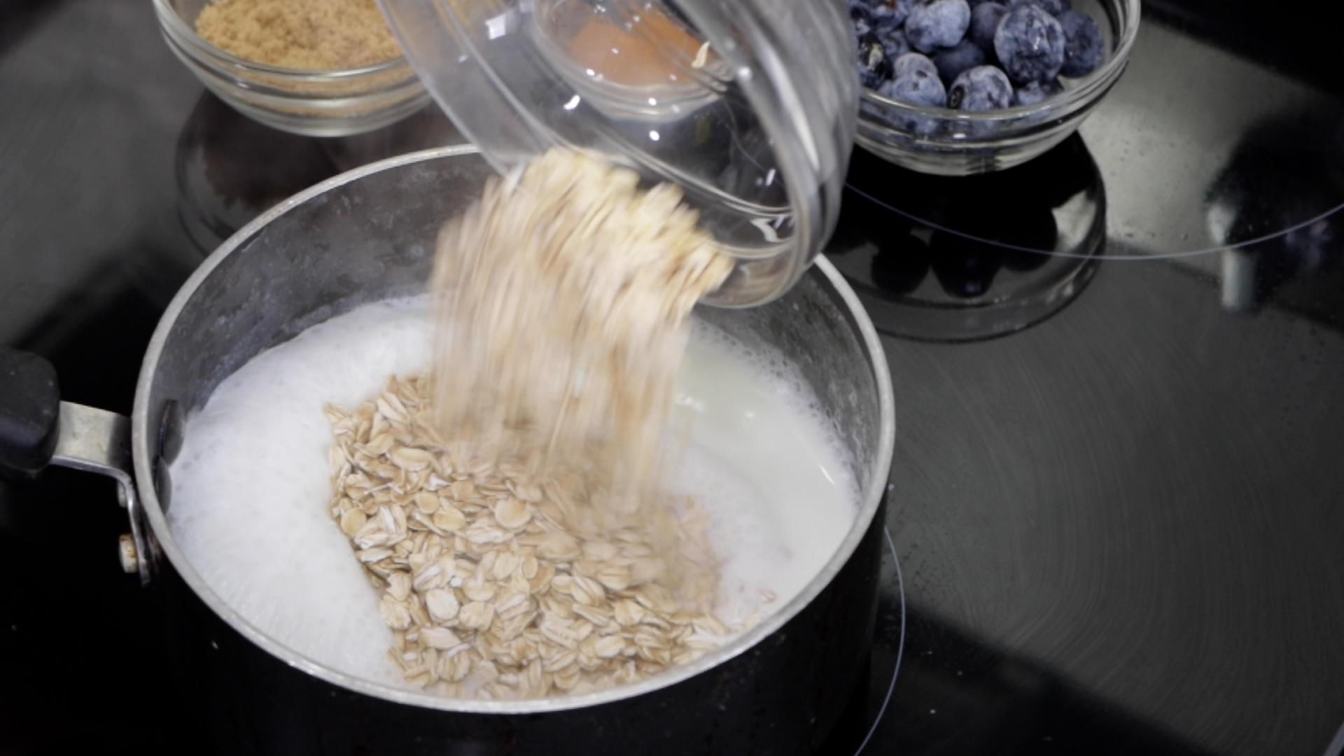 Amazing Stovetop Oatmeal | Cooking Basics : 4 Steps (with Pictures ...