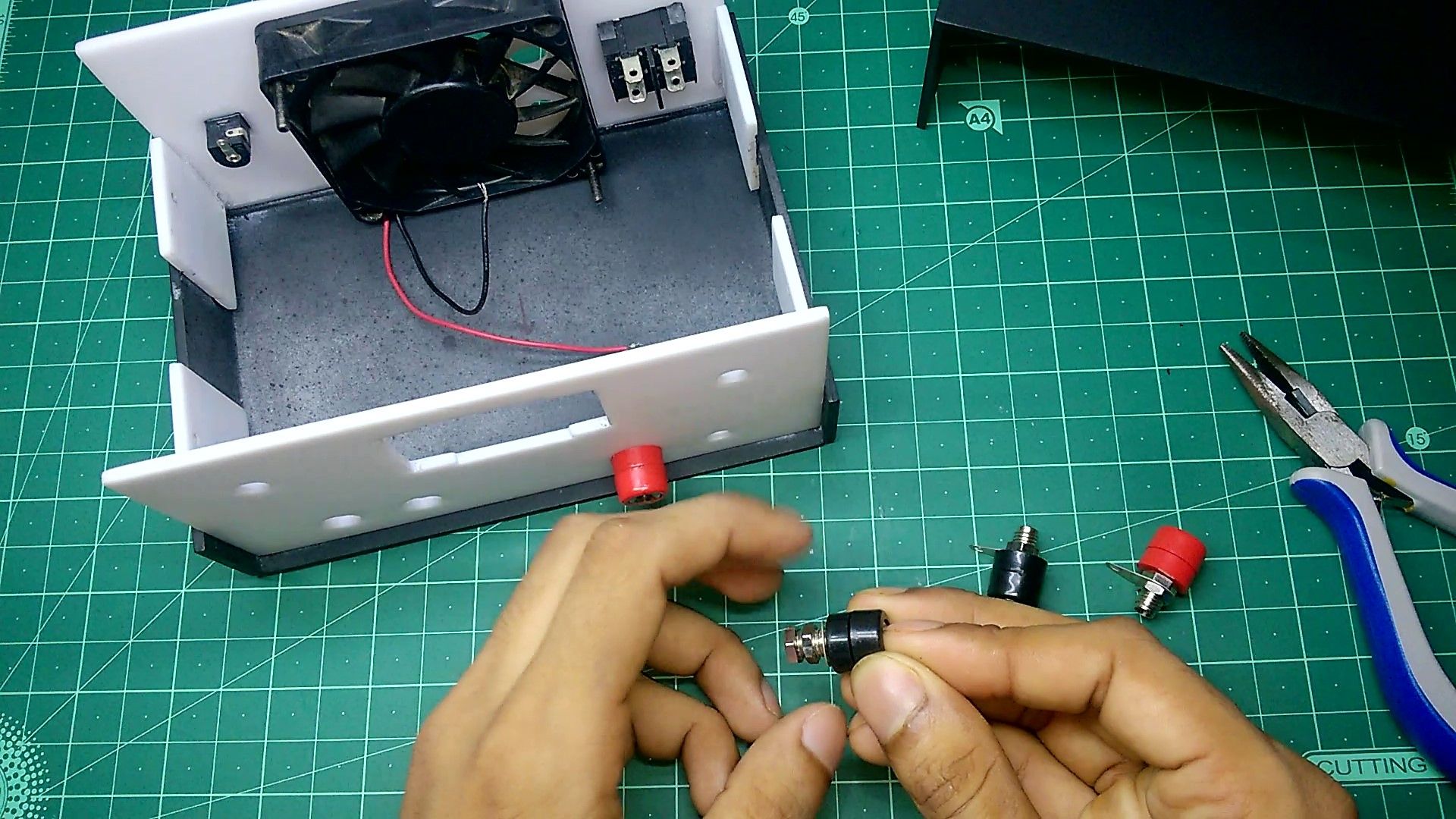 DIY Variable Power Supply With Adjustable Voltage and Current : 14 ...