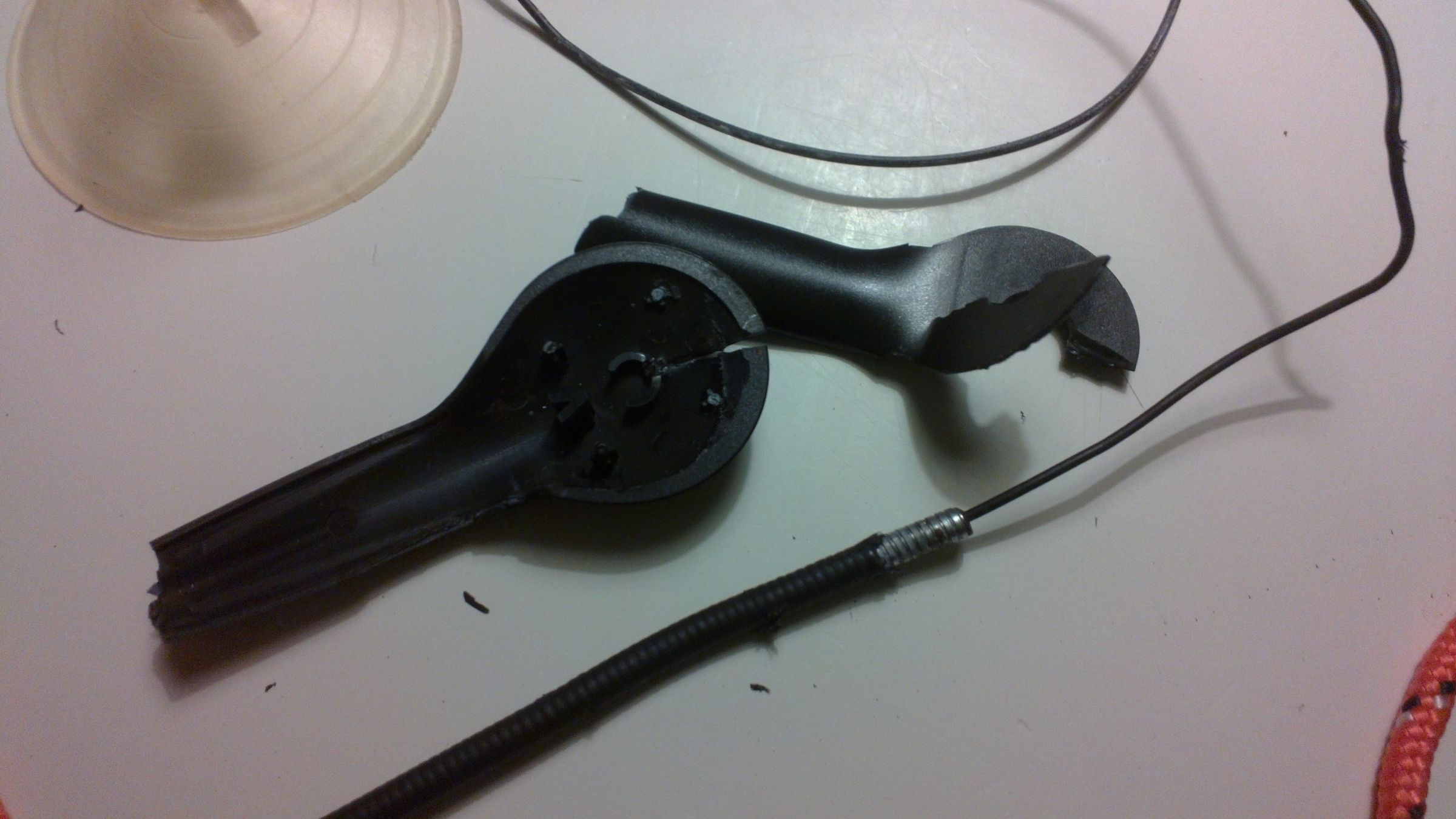 Working Microphone From a Broken Headset - Instructables