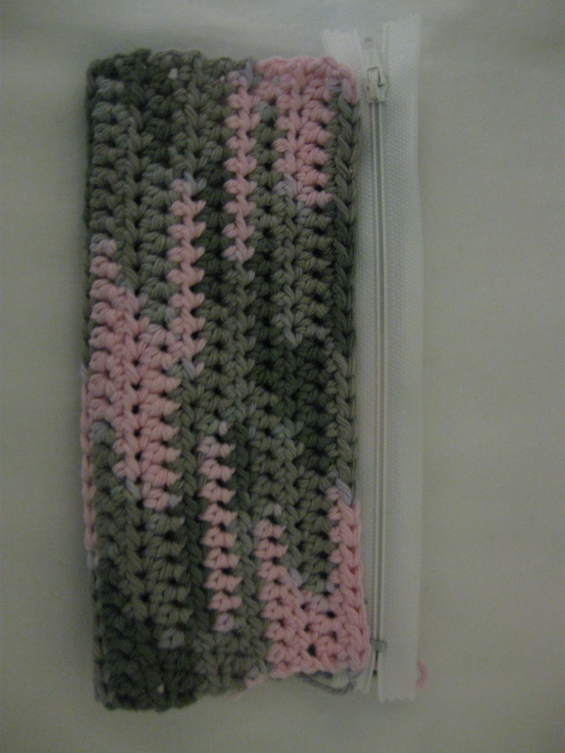 Crocheted 5 Pocket Purse : 4 Steps - Instructables