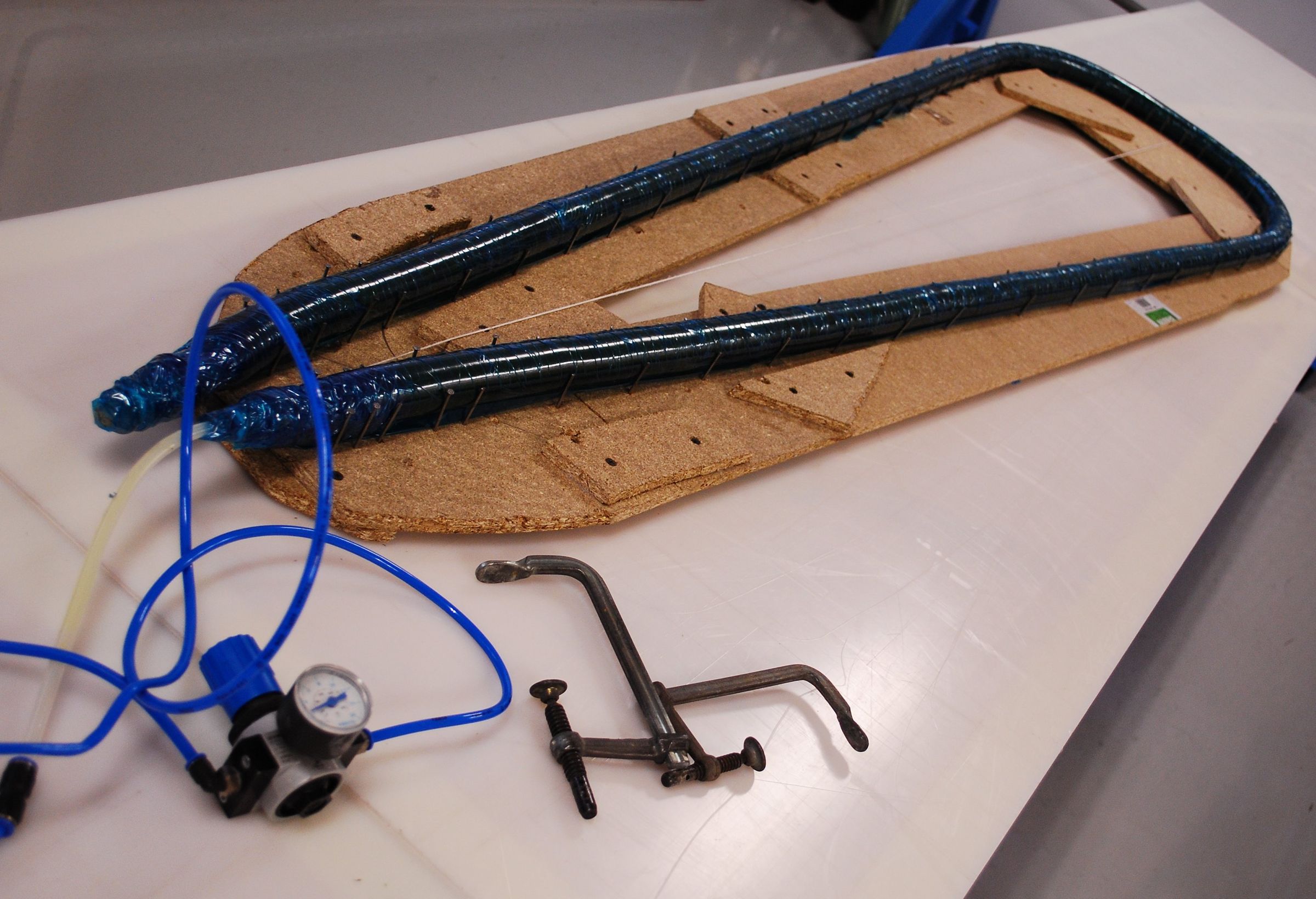 How to Make a Carbon Windsurf Boom : 21 Steps - Instructables