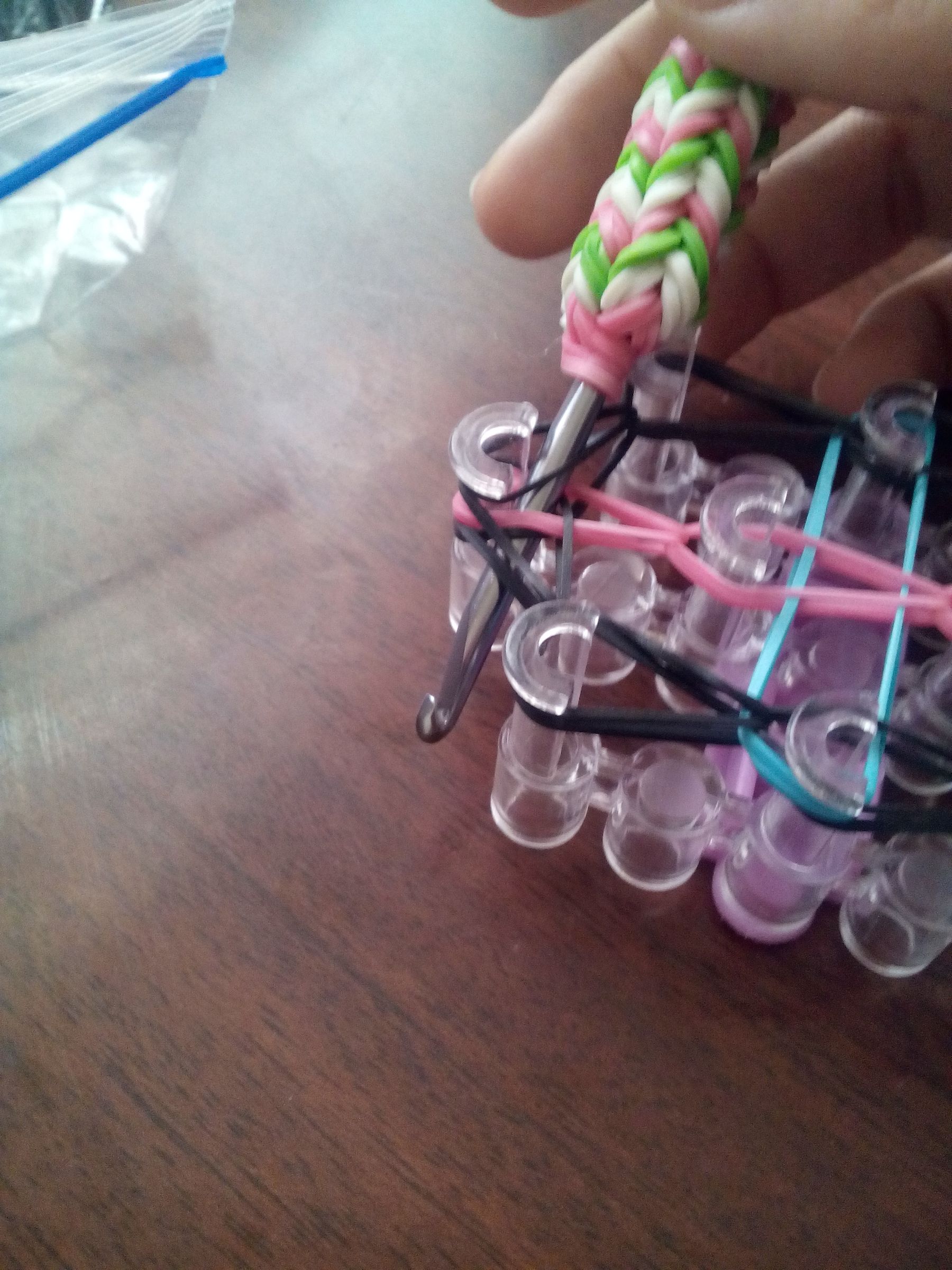 Loom Band Ladder Bracelet : 9 Steps - Instructables