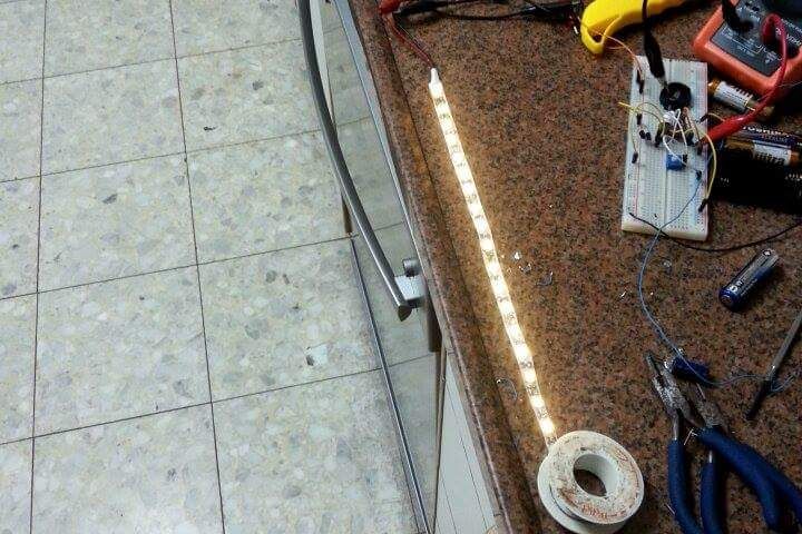 15 Minute Joule Thief : 6 Steps (with Pictures) - Instructables
