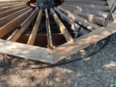 Freestanding Round Deck From Recycled Lumber : 12 Steps (with Pictures ...