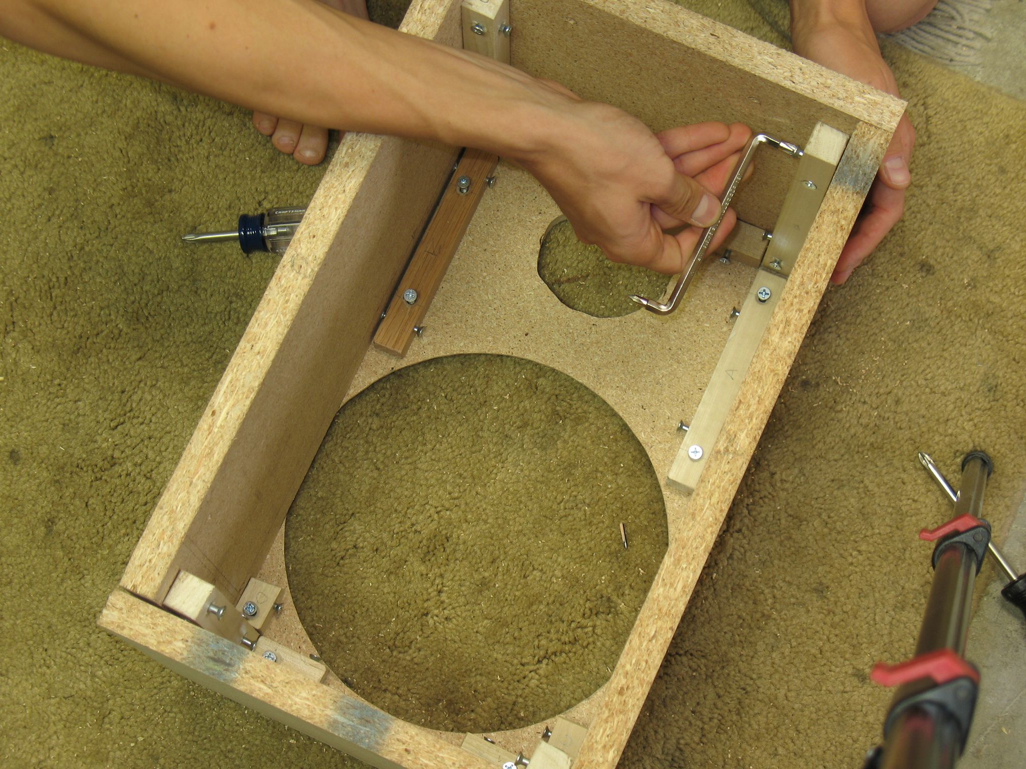 Build a Pair of Stereo Speakers : 13 Steps (with Pictures) - Instructables