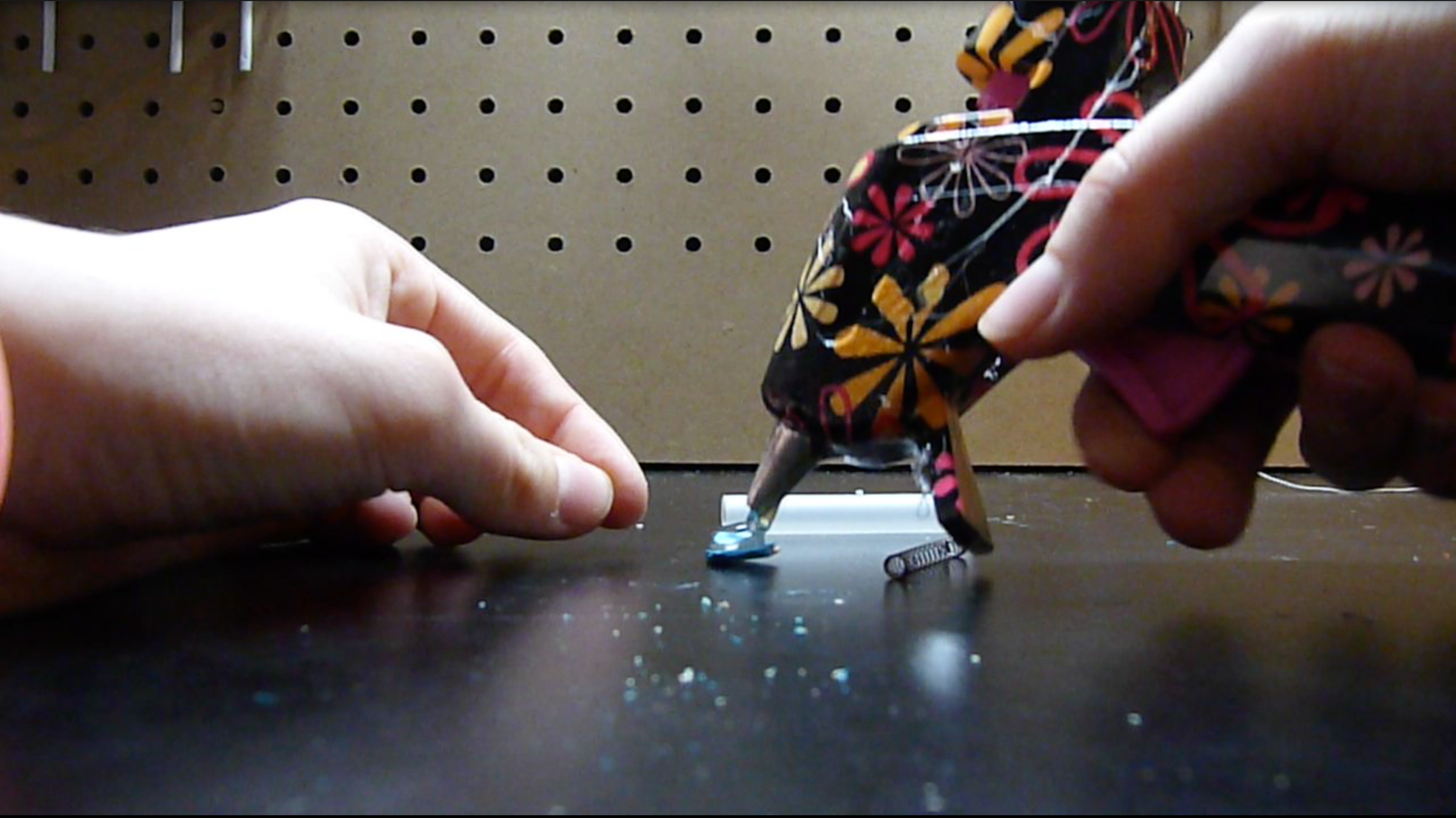 Simple & Easy Spider-Man Web-Shooter : 12 Steps - Instructables