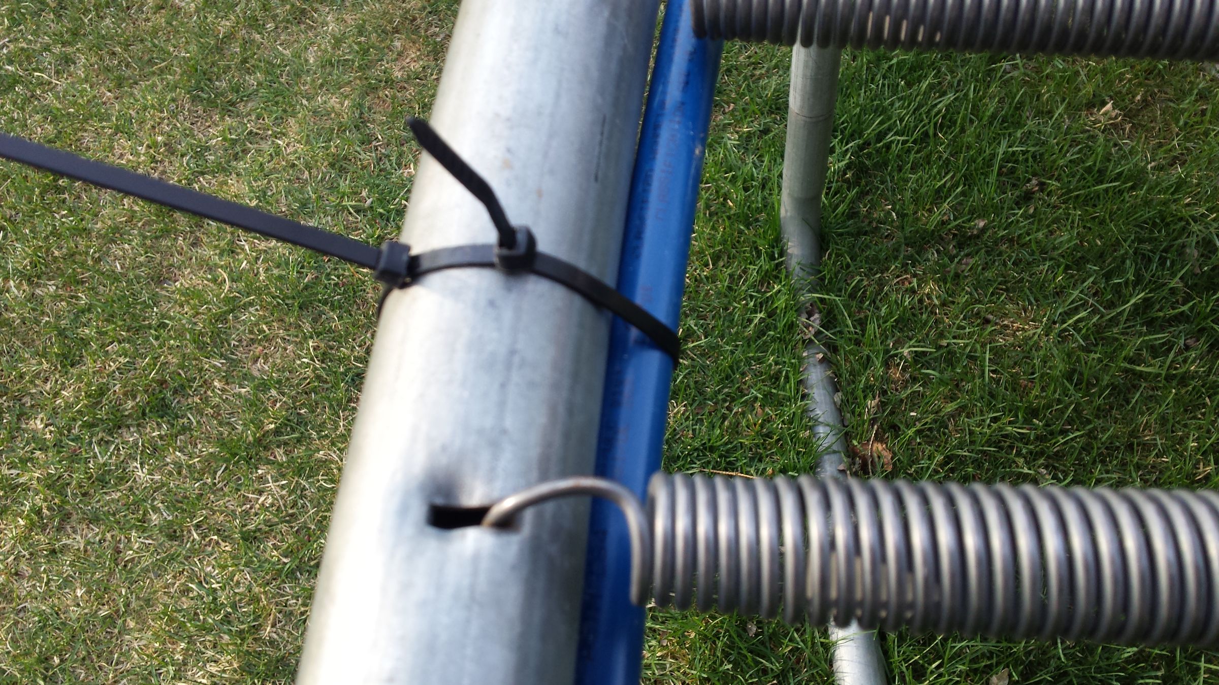 Trampoline Sprinkler 2.0 : 5 Steps (with Pictures) - Instructables