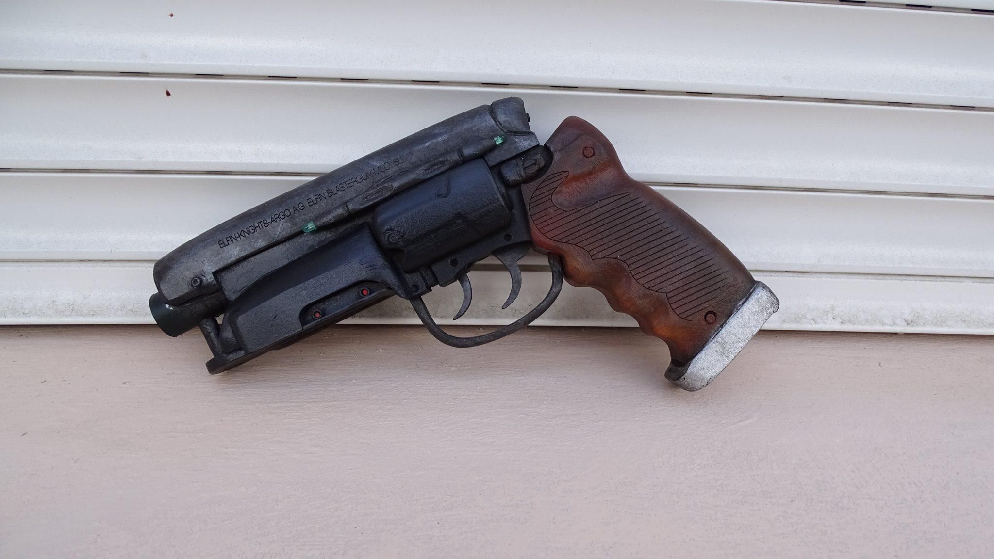 Wooden Blade Runner Gun / Blaster / Lifesize : 5 Steps - Instructables