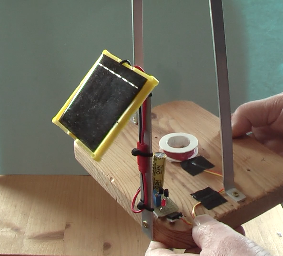 Double Spin Solar Pendulum : 4 Steps (with Pictures) - Instructables