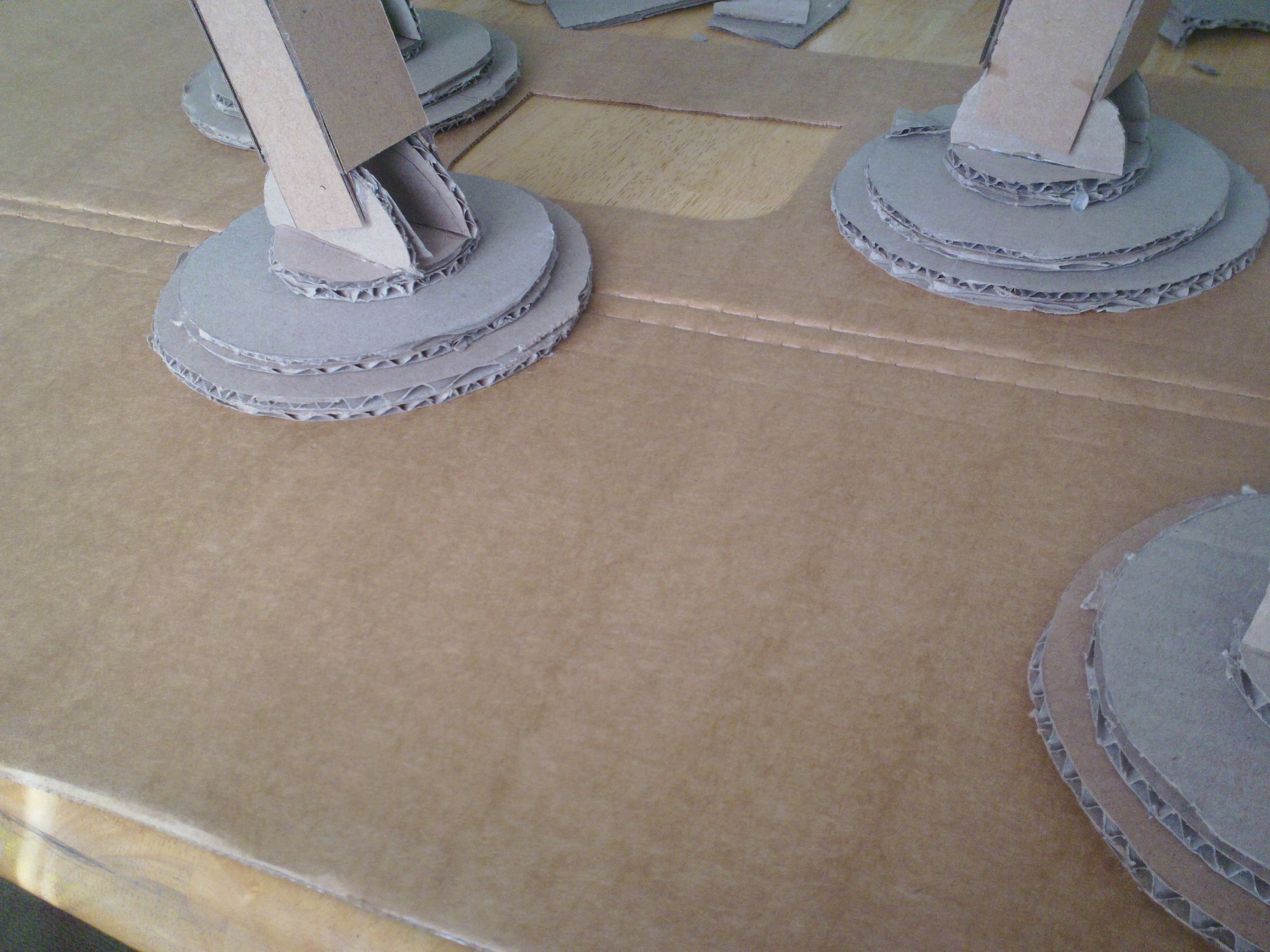 Cardboard AT-AT Walker Table : 9 Steps (with Pictures) - Instructables