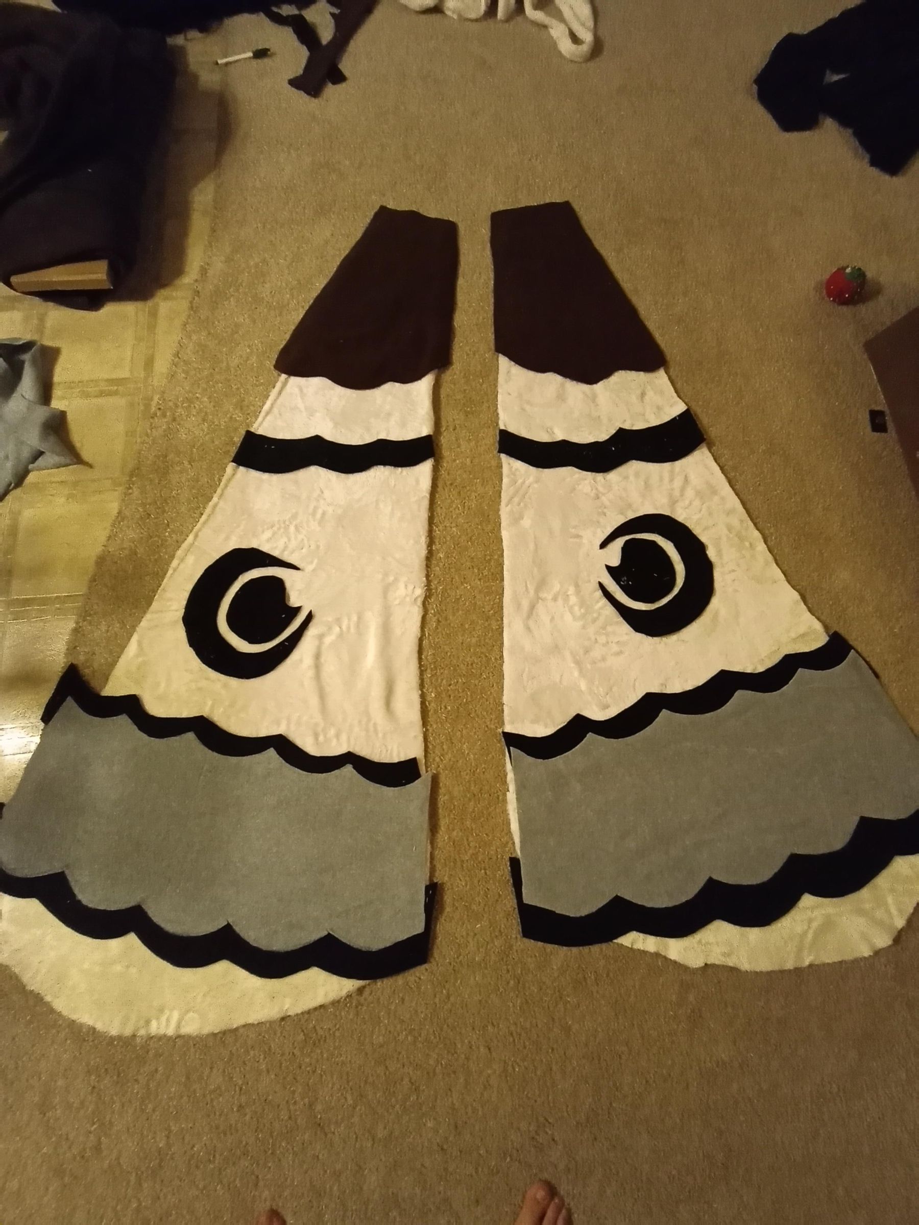 Moth Wing Cloak : 11 Steps (with Pictures) - Instructables