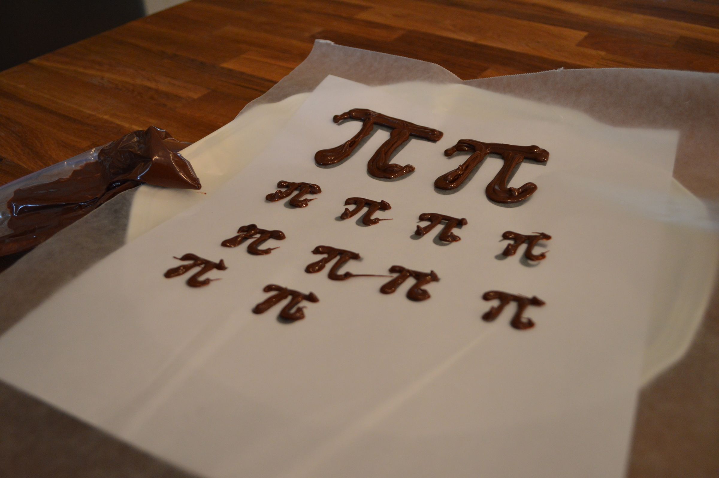 Chocolately Chocolate Cream Pi : 6 Steps (with Pictures) - Instructables