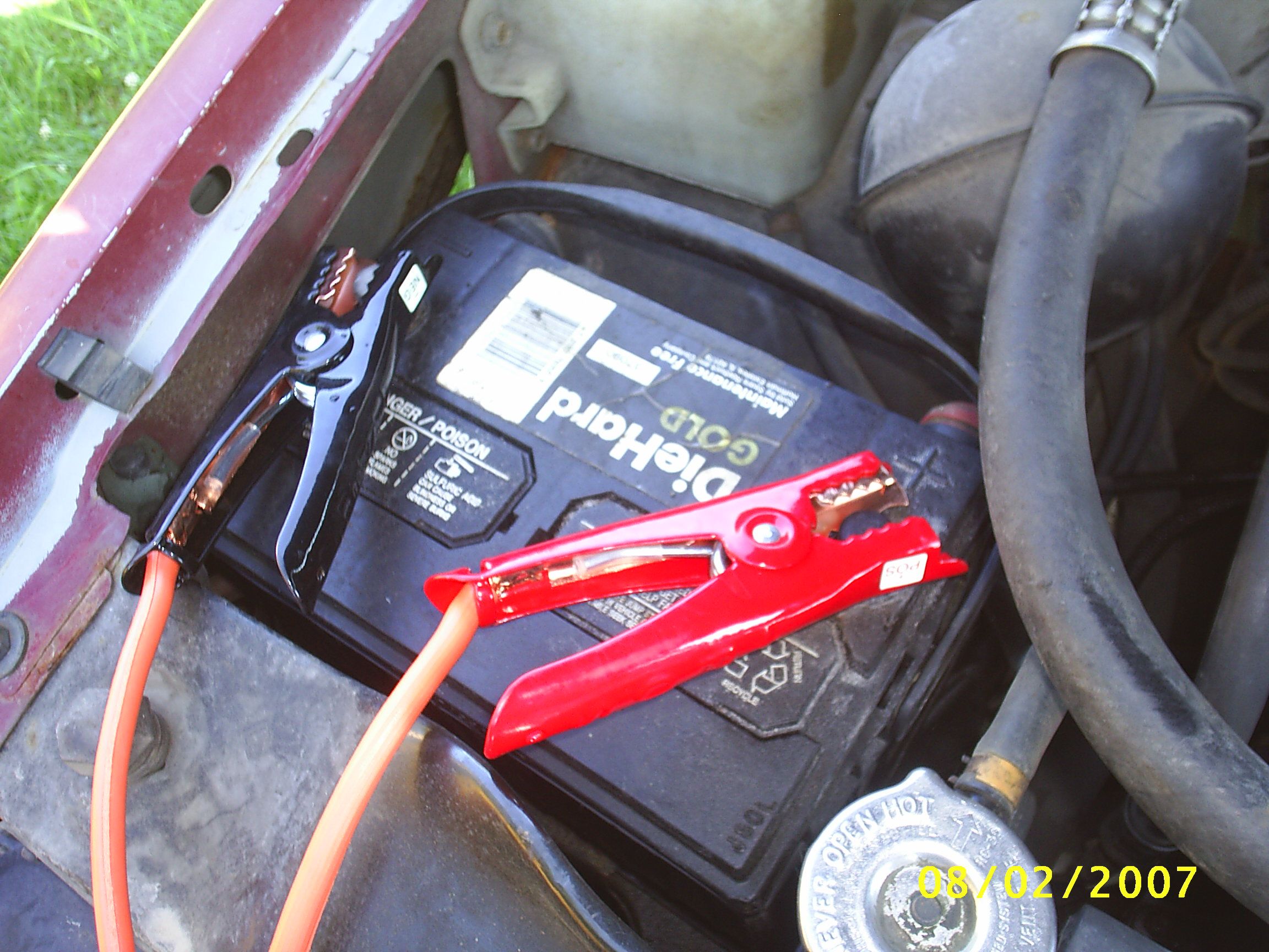 Jump a Dead Car Battery : 4 Steps - Instructables