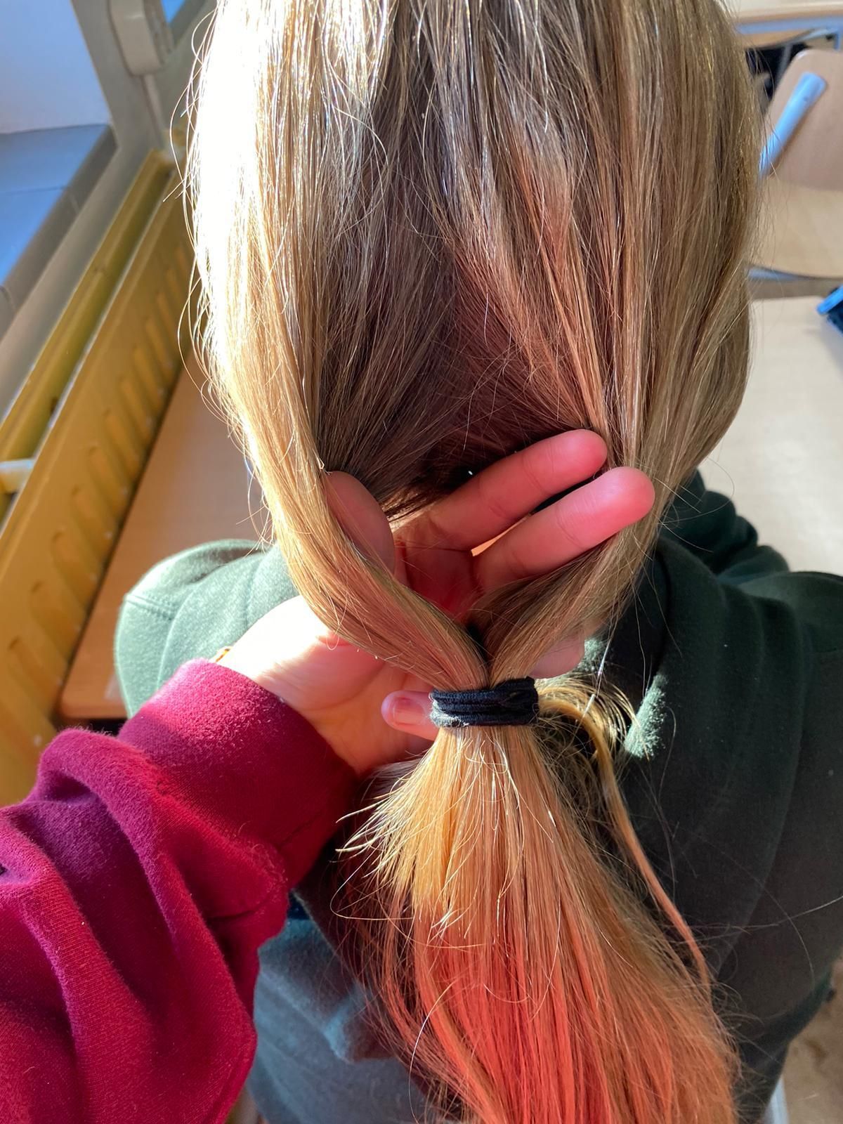 Easy Fast Hairstyle : 6 Steps - Instructables