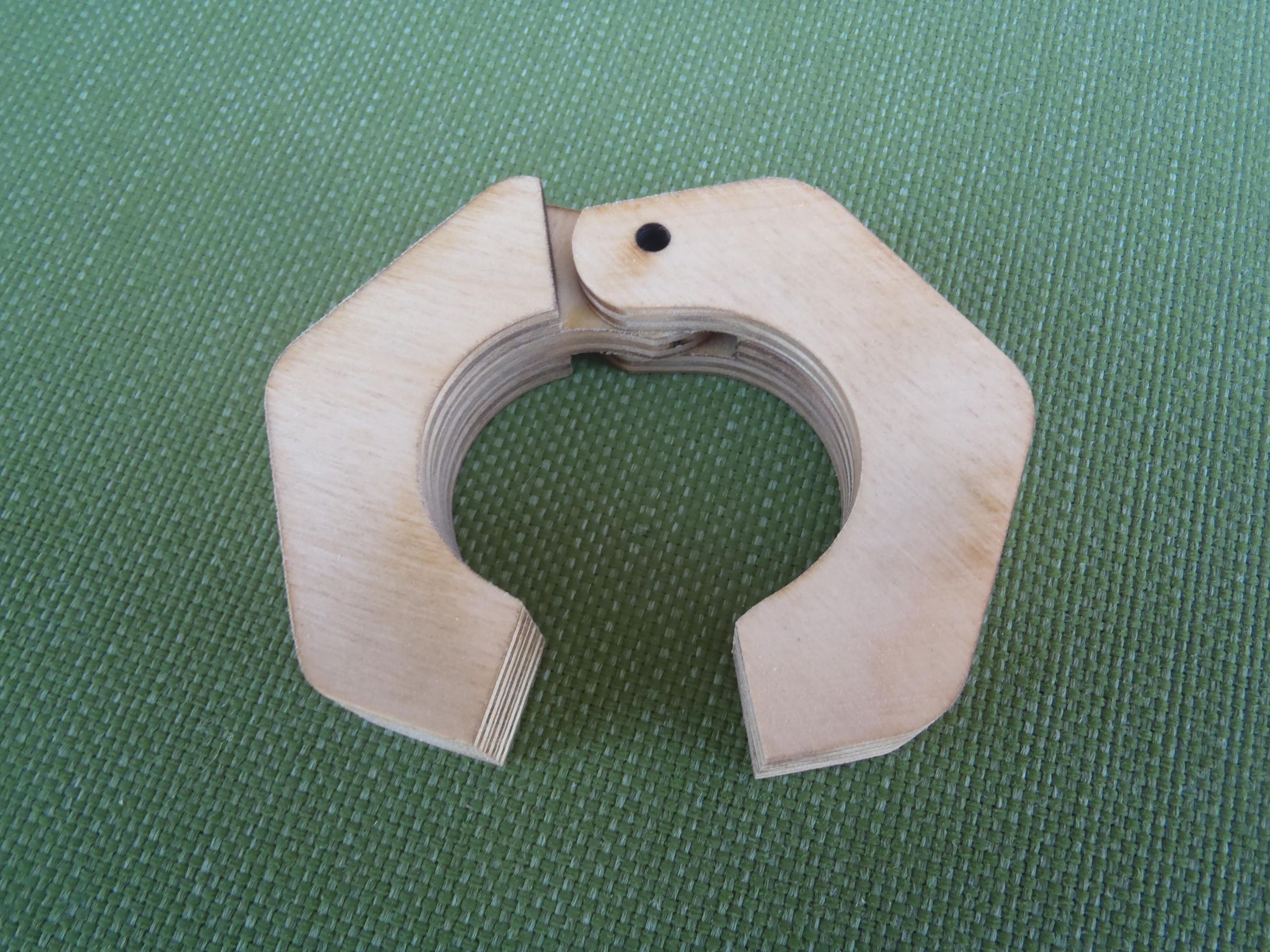 Customizable Plywood and Acrylic Hinged Lamp : 5 Steps (with Pictures ...