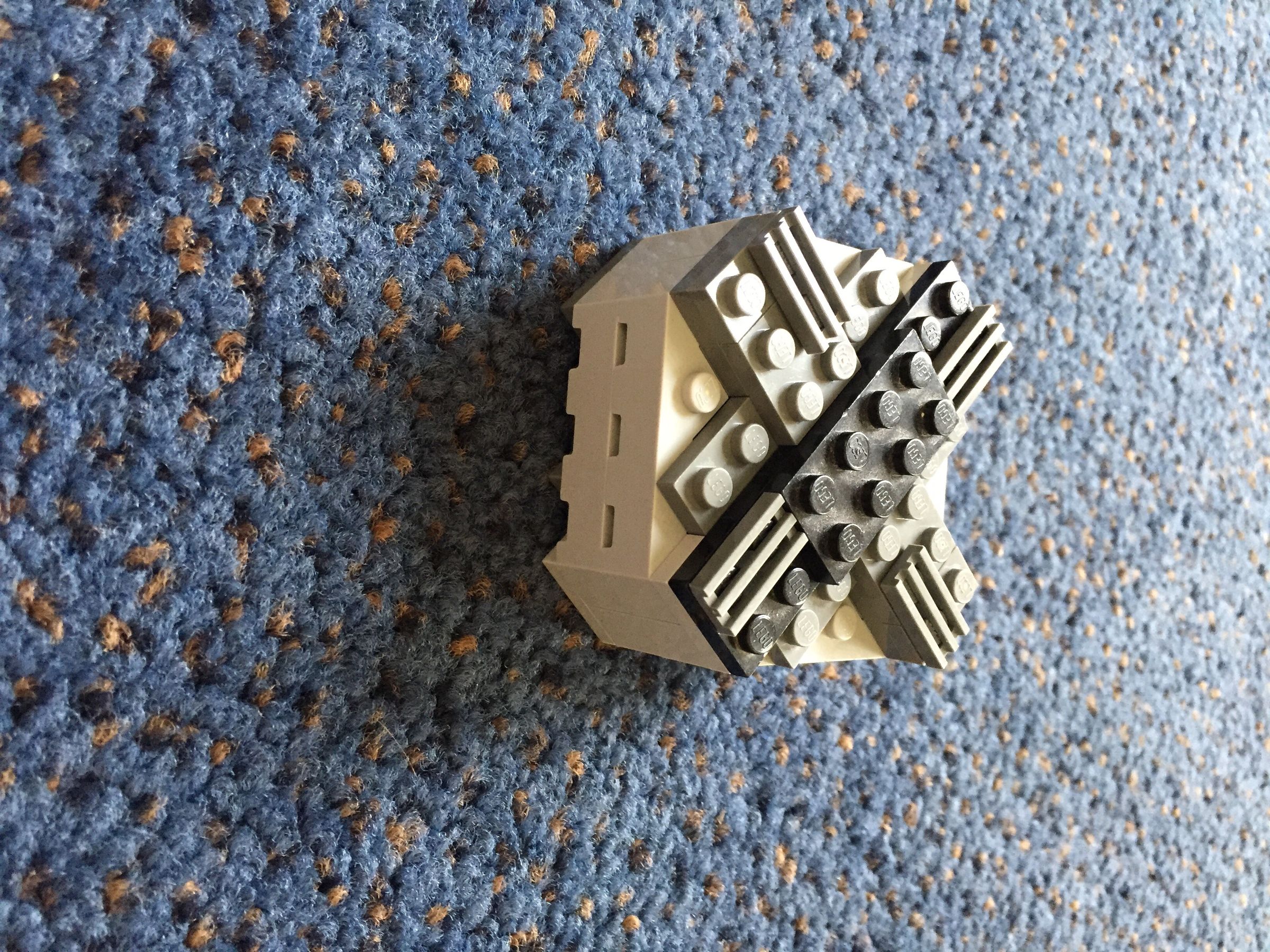 Lego Lunar Module : 5 Steps - Instructables