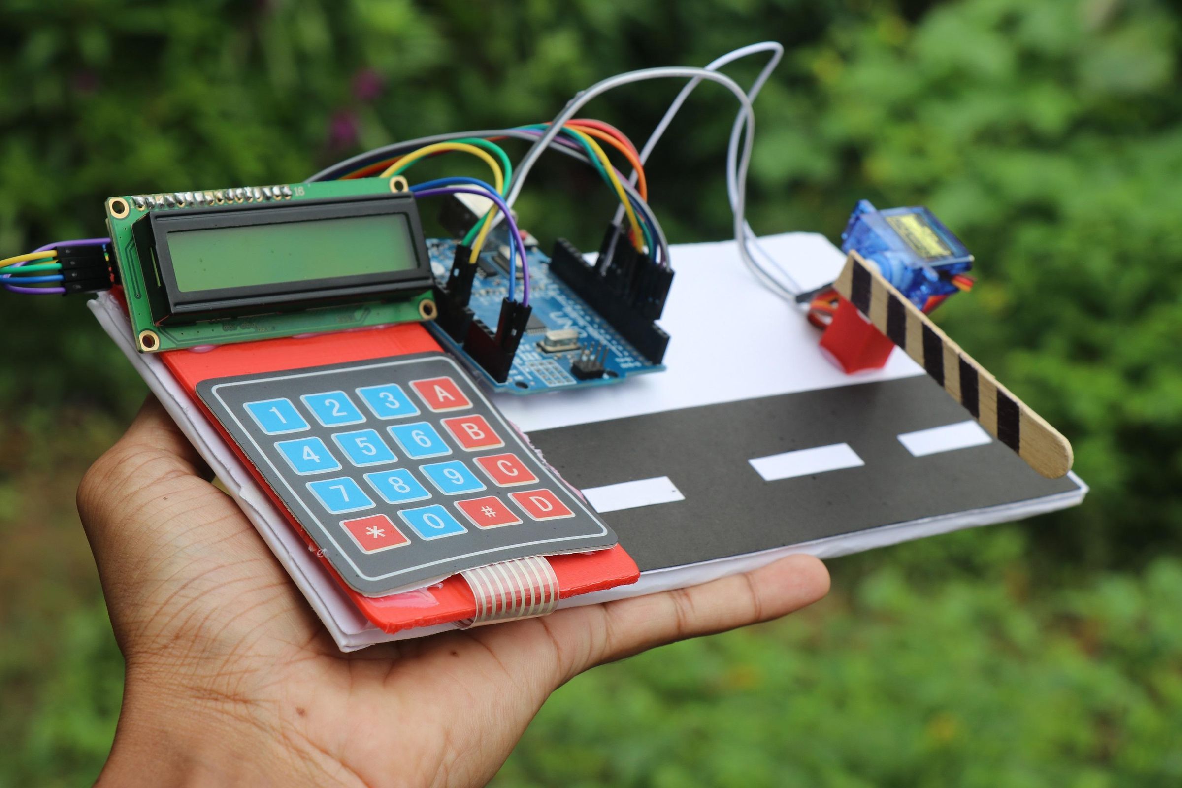 Arduino Password Gate Lock System in a Simple Way : 5 Steps (with ...