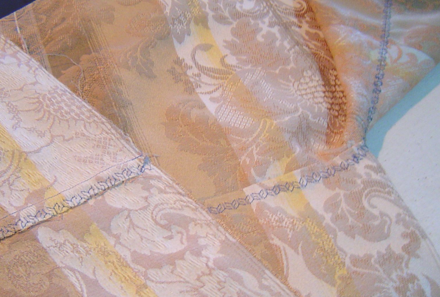 Blue Velvet Bog Coat : 19 Steps (with Pictures) - Instructables