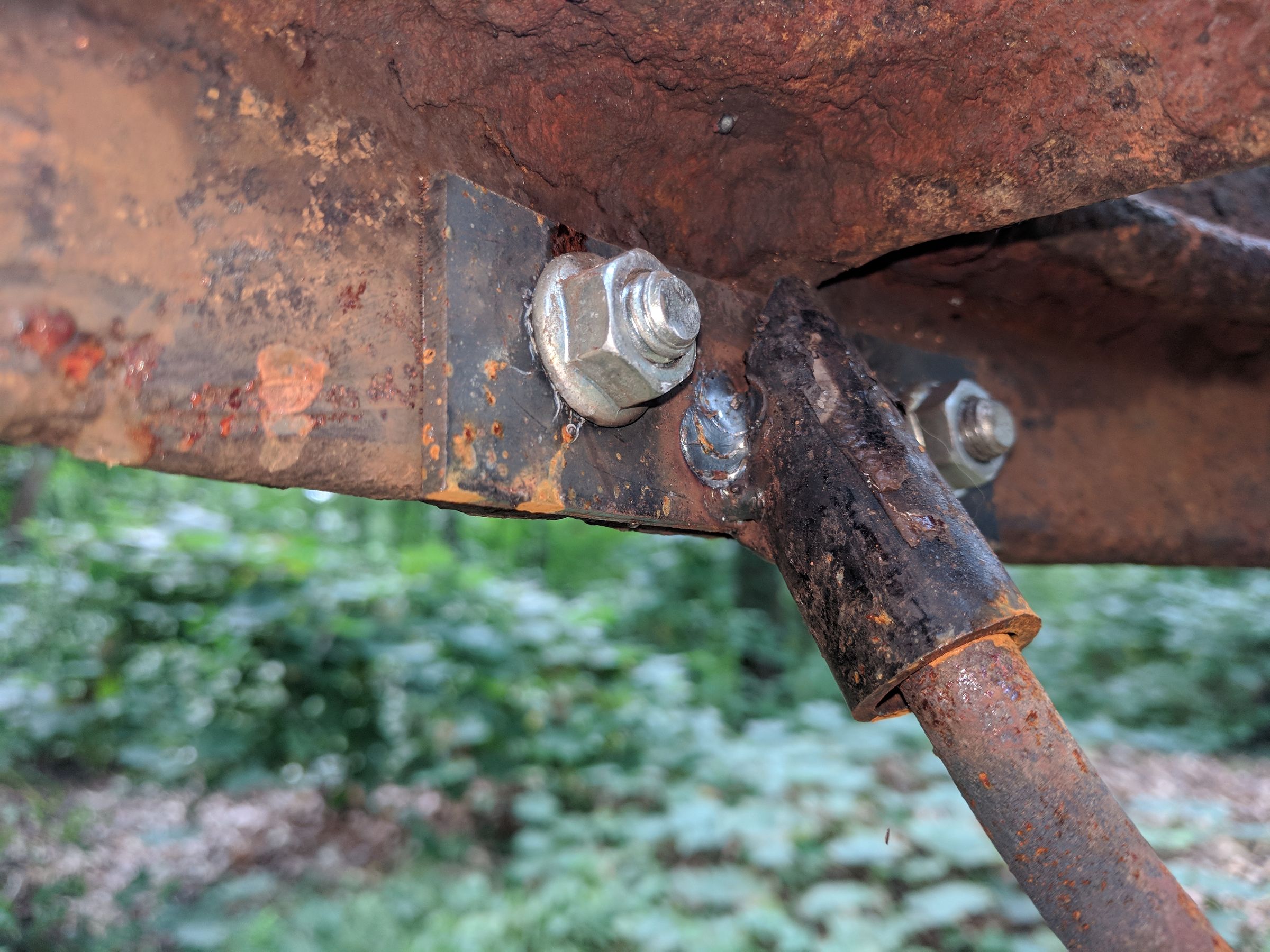 Tractor Wheel Table : 7 Steps - Instructables