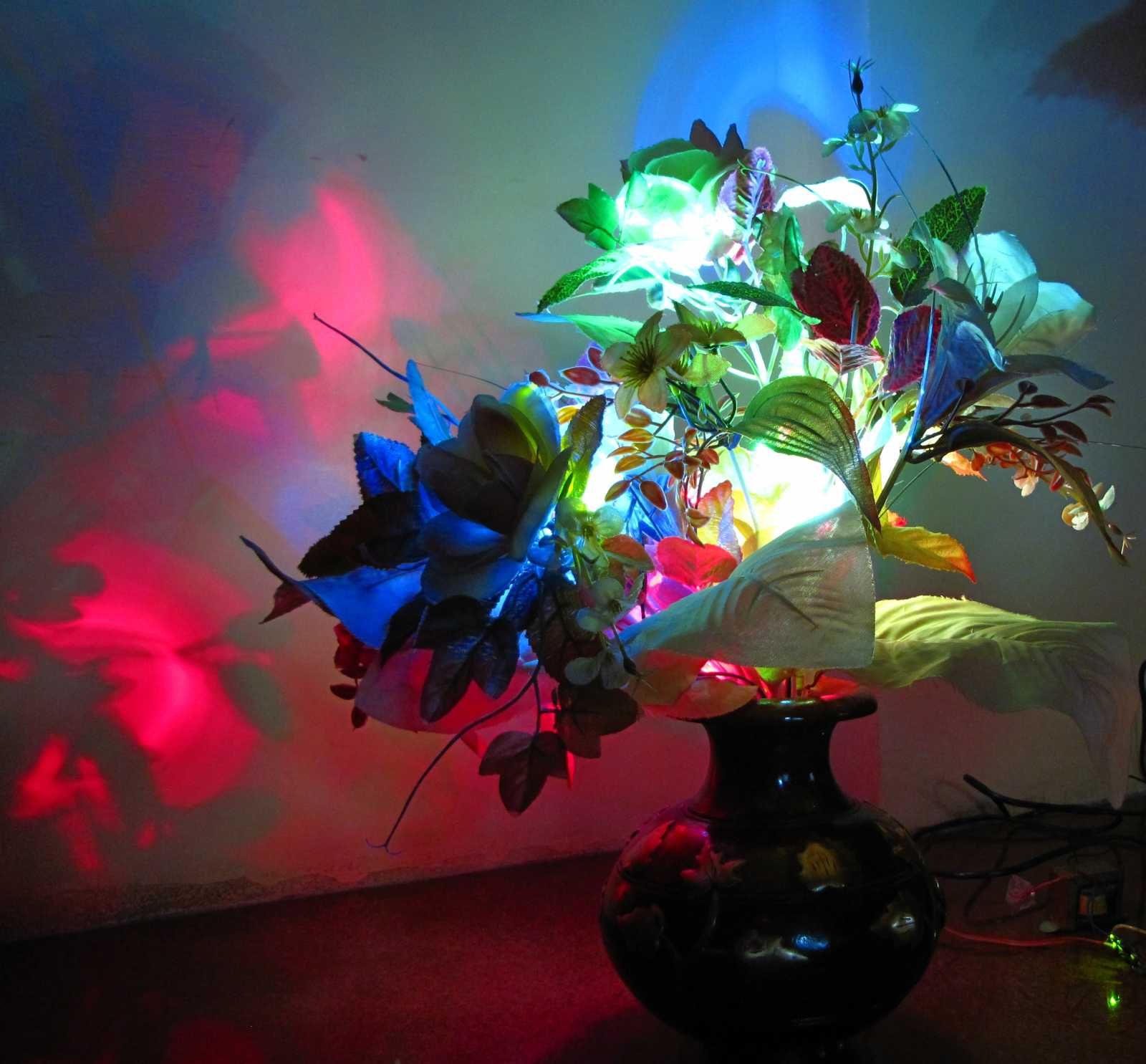 Charming LED Flowers : 4 Steps - Instructables