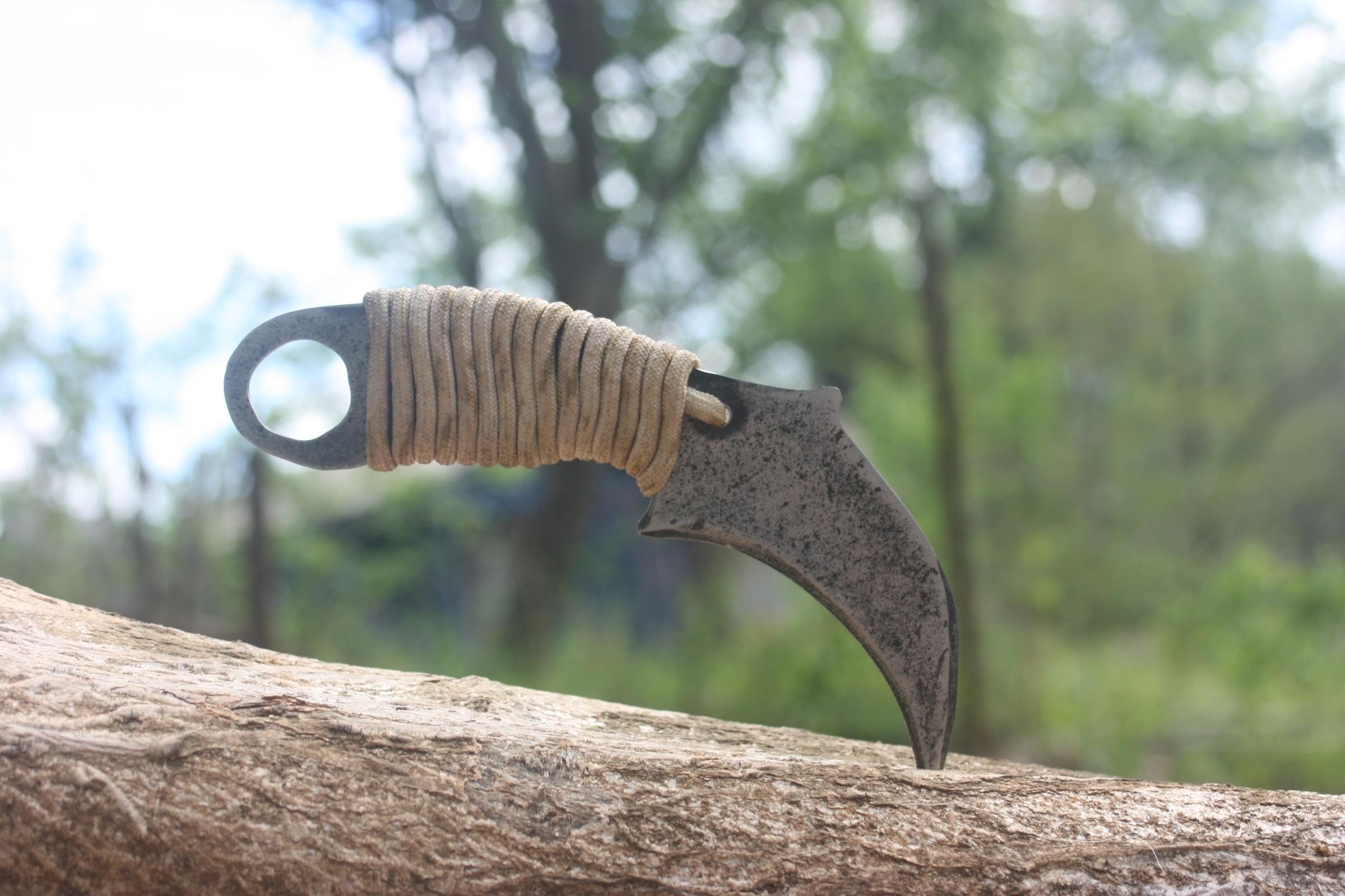DIY Karambit Out of a Saw Blade Without CNC : 6 Steps - Instructables