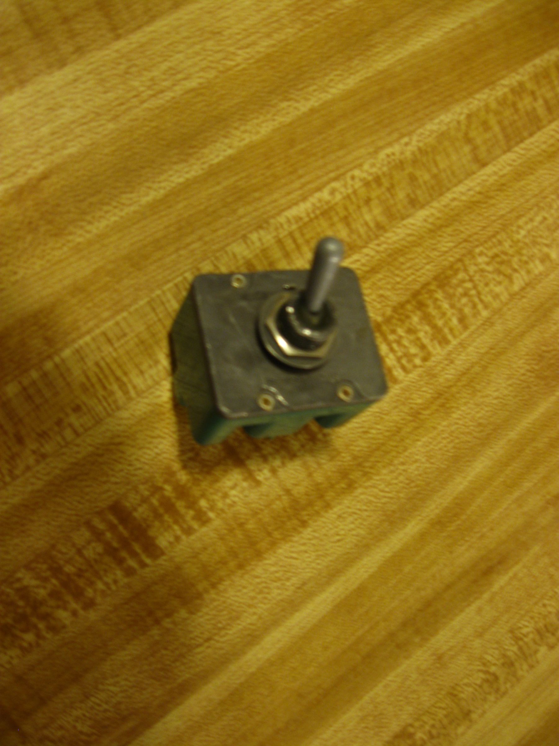 Simple USB Switch : 4 Steps - Instructables