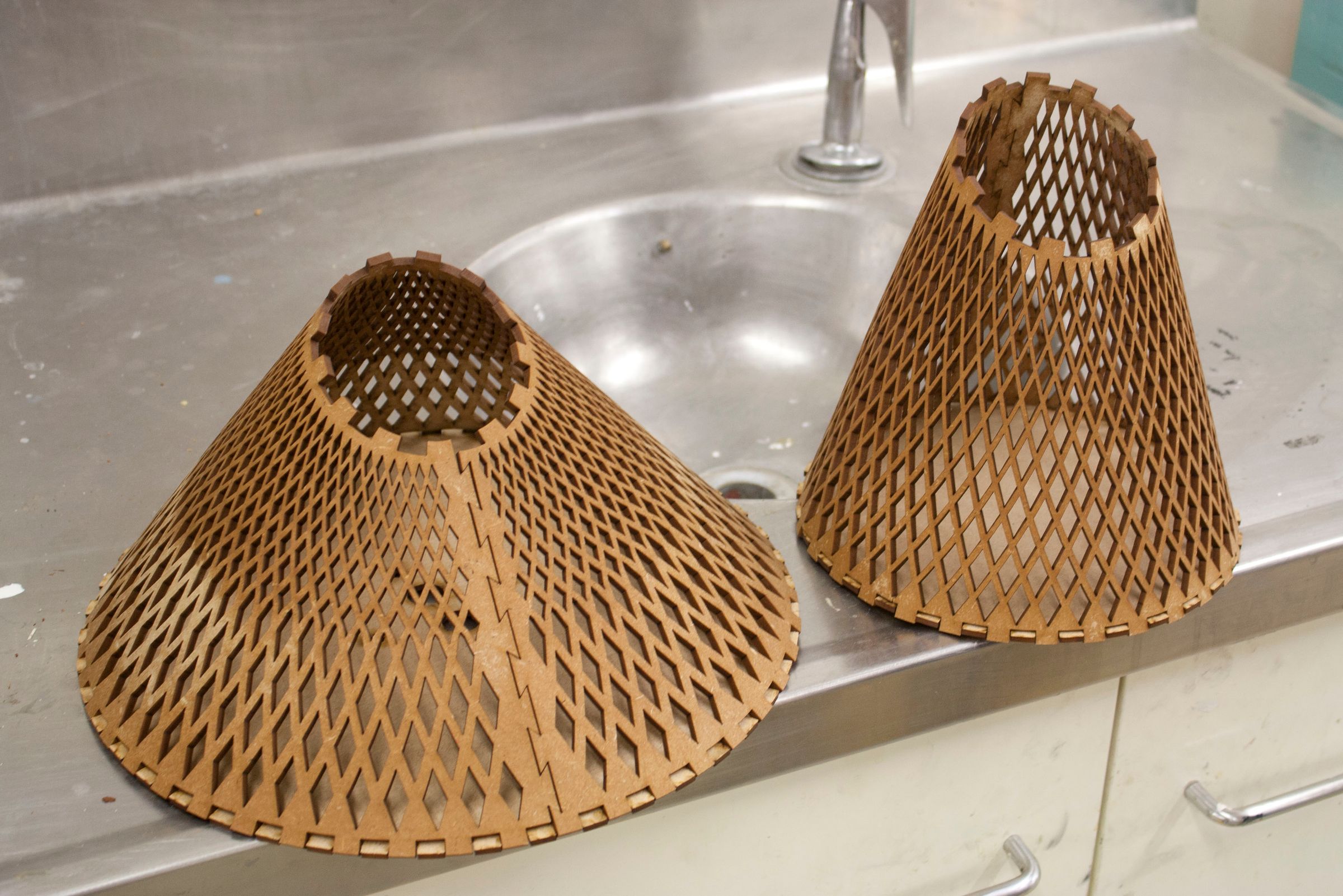 Kerf Table Lamp : 4 Steps (with Pictures) - Instructables