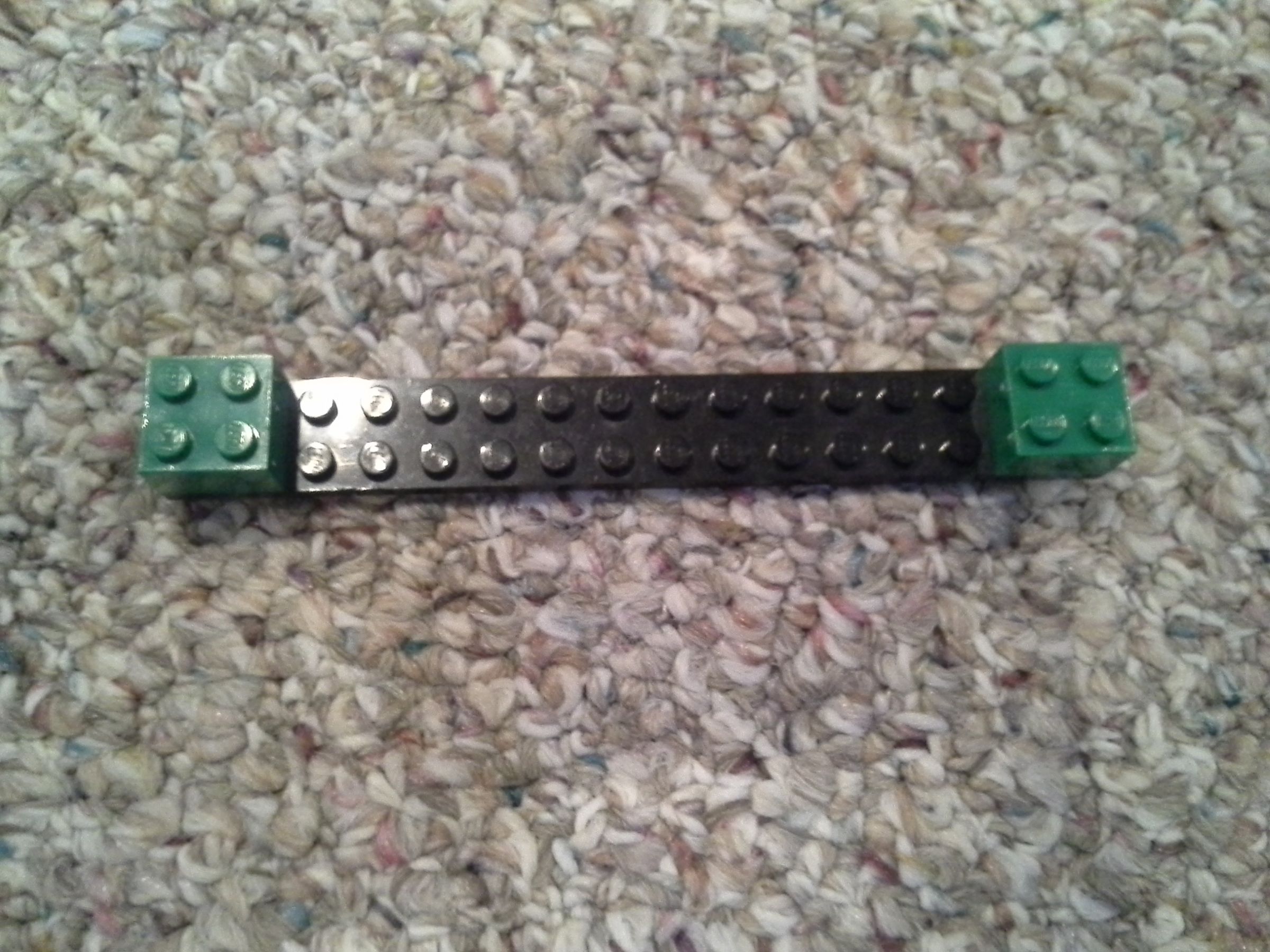 Simple LEGO Keyholder : 7 Steps - Instructables