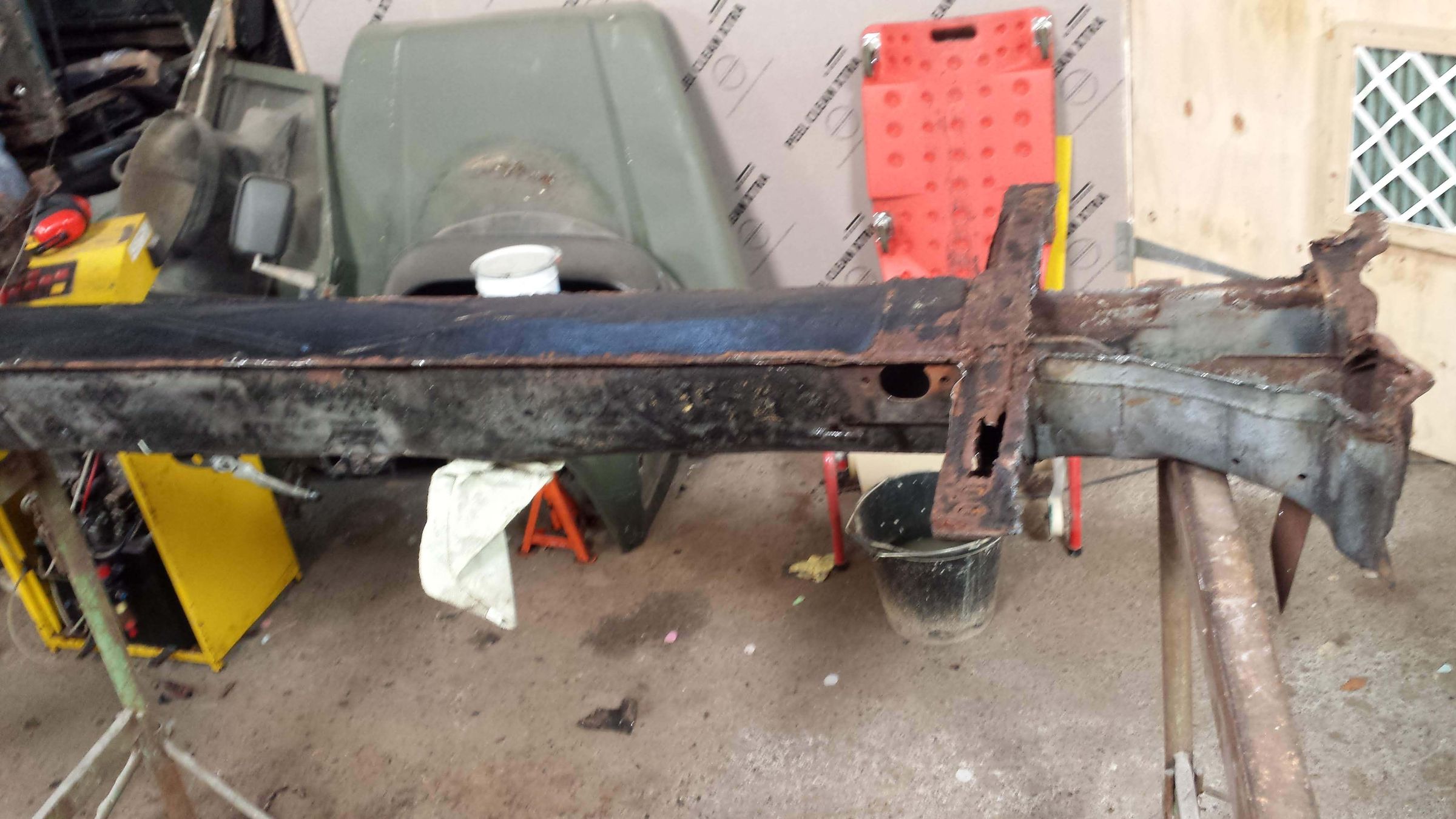 Chassis Restoration on a Volkswagen Beetle Volksrod : 12 Steps (with ...