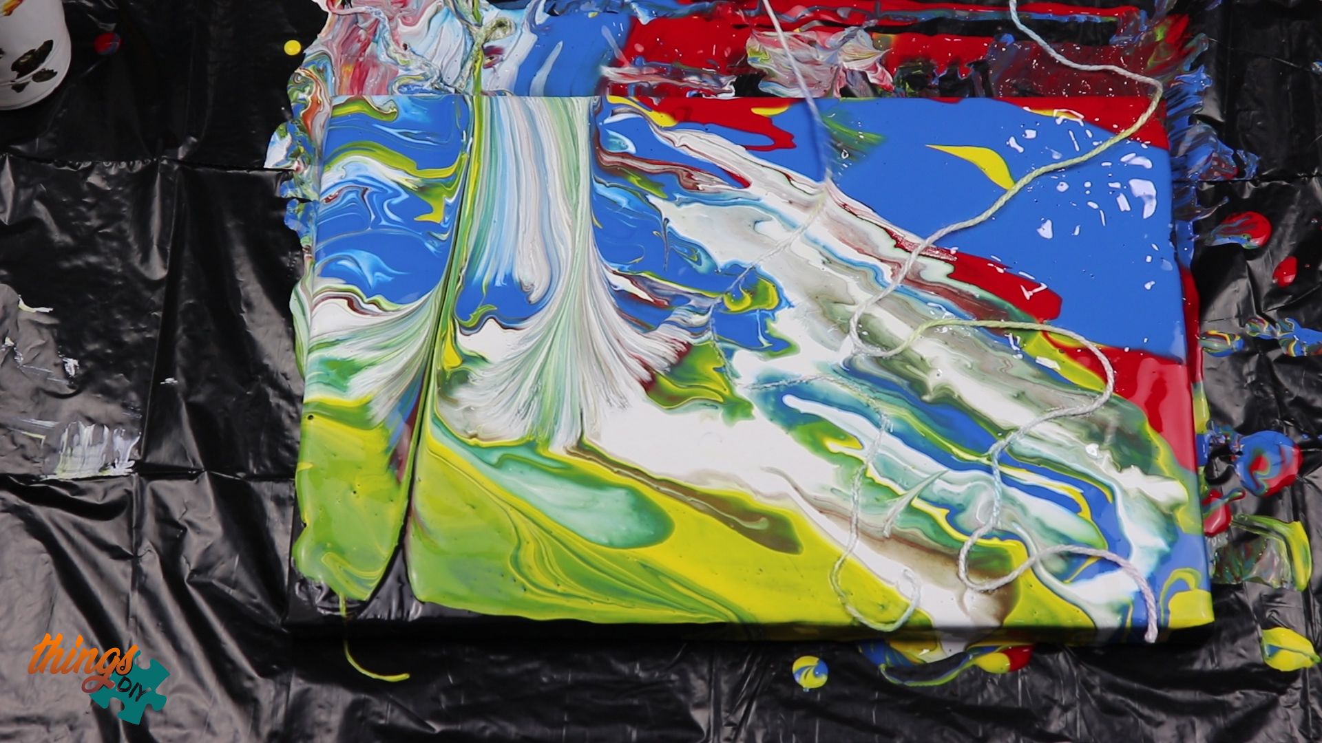 Fluid Painting With String Pulling #2 : 5 Steps - Instructables