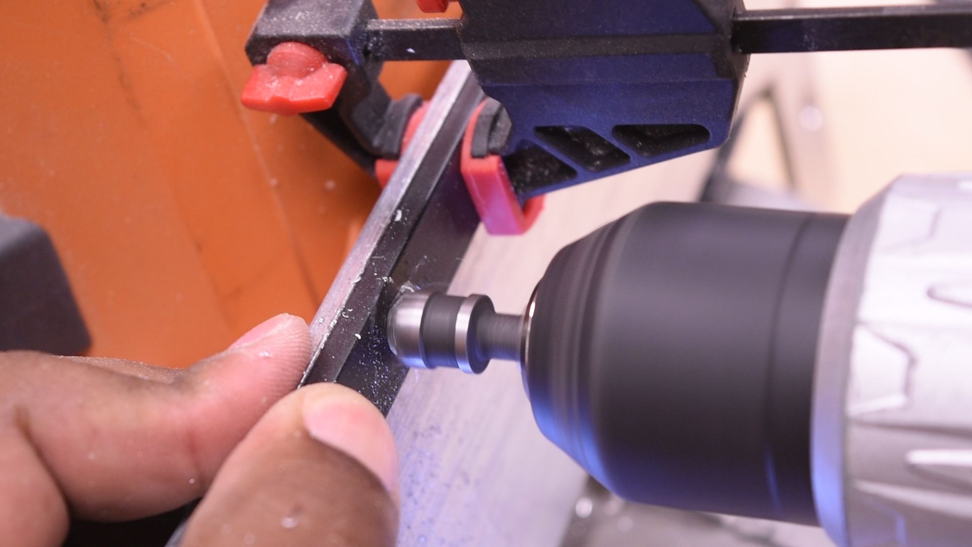 How to Make a Track Saw Guide for a Circular Saw : 8 Steps (with ...