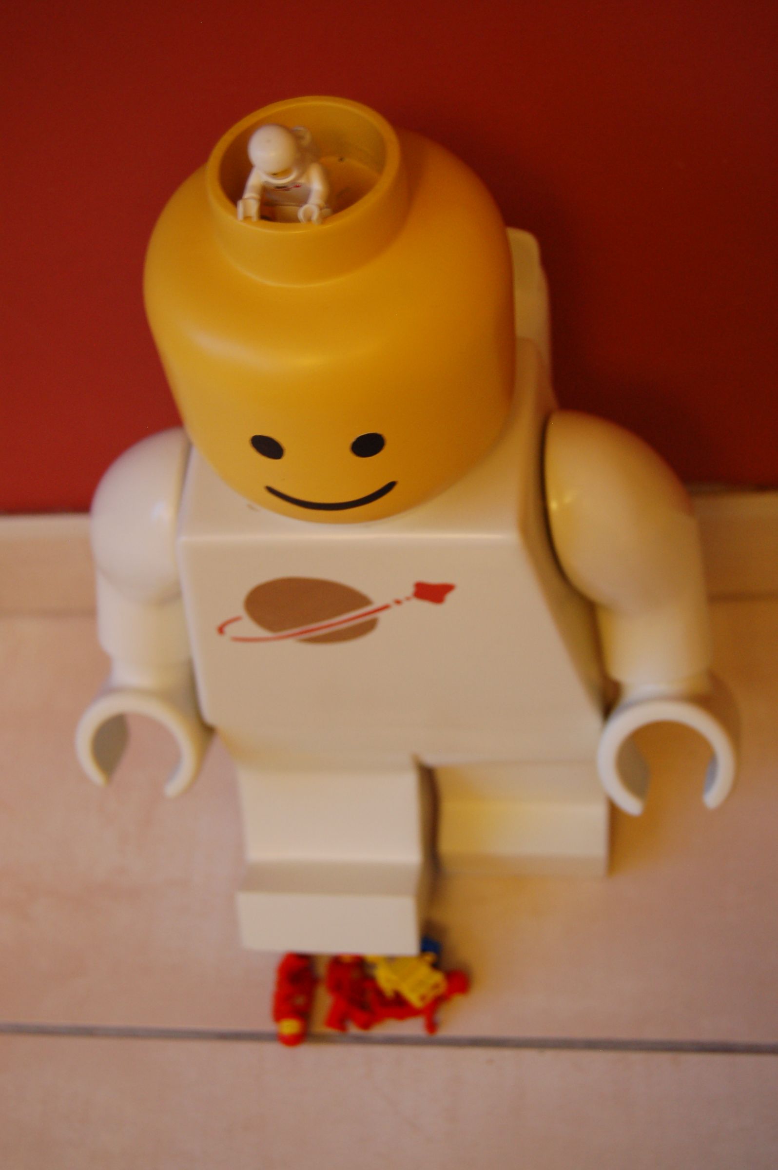 Lego Space Maxifig (with Pictures) - Instructables