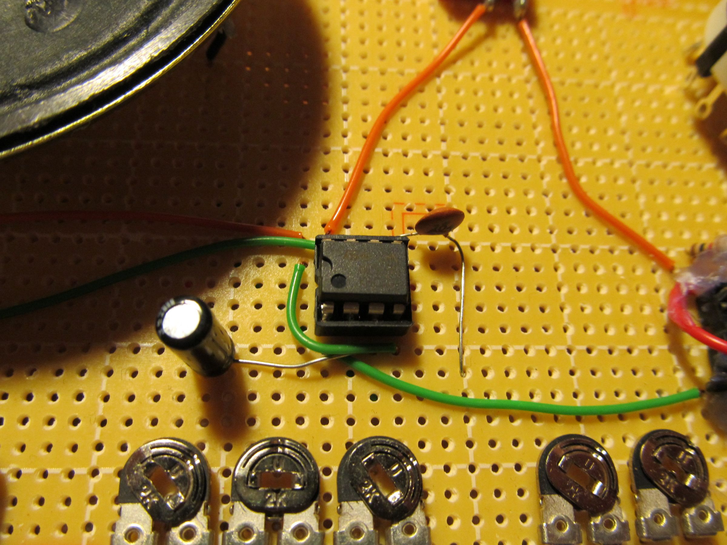 Atari Punk Organ, a Simple 555 Synthesizer : 6 Steps - Instructables