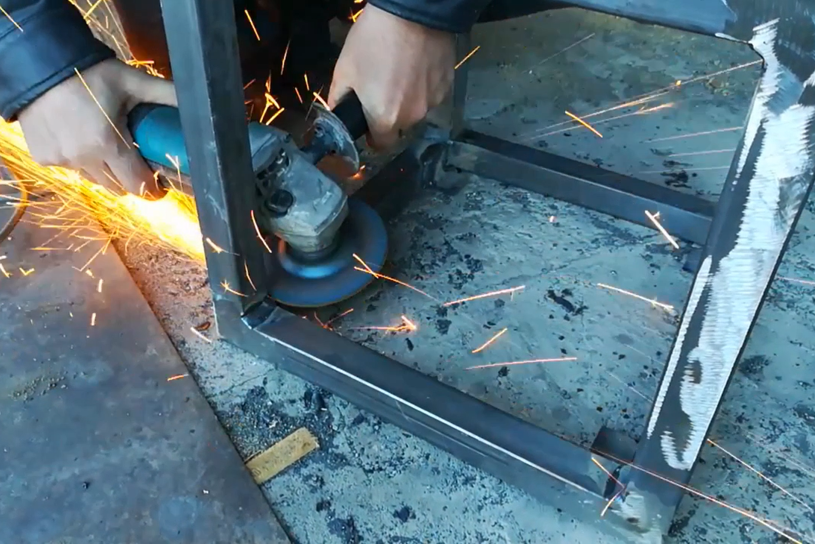 Wood and Metal Coffee Table : 11 Steps - Instructables