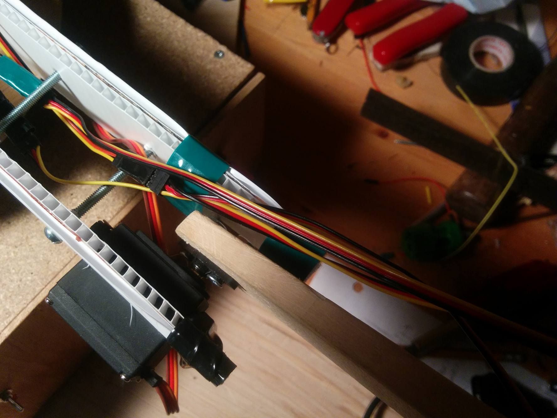 Easy to Build and Programmable Robotic Arm : 19 Steps (with Pictures ...