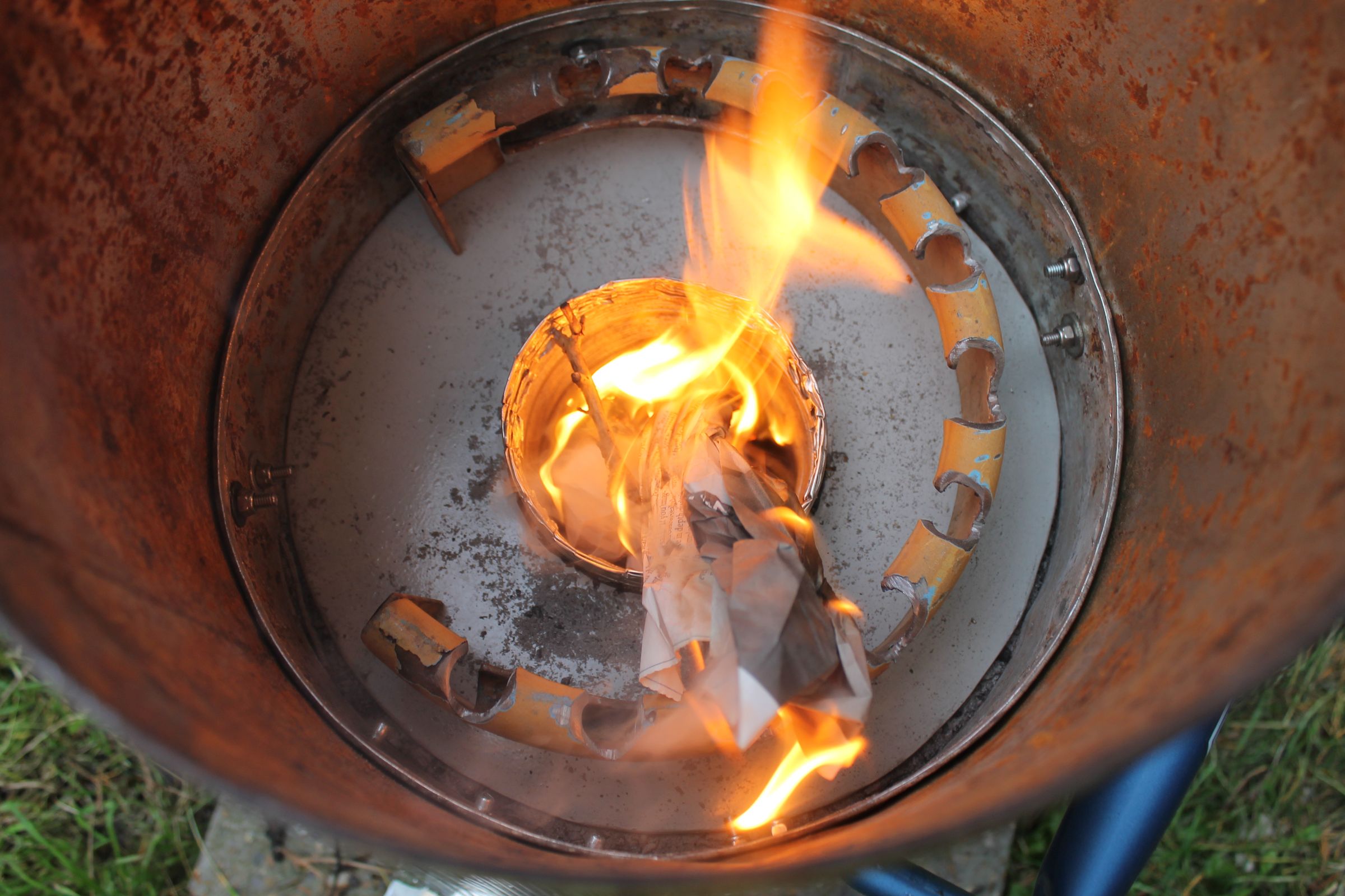 Rocket Stove : 10 Steps (with Pictures) - Instructables