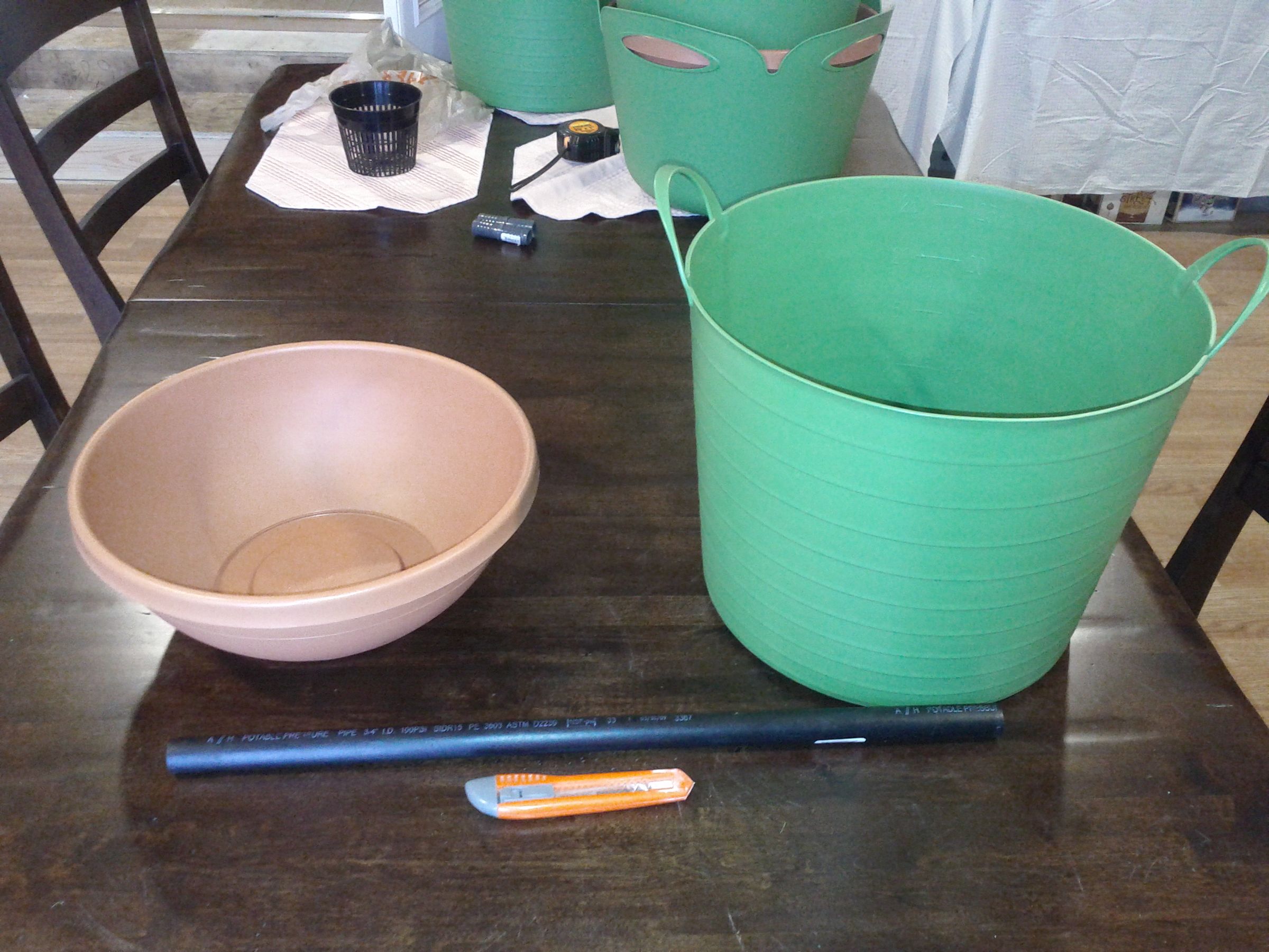 Self Watering Pot Insert for Large Pot : 3 Steps - Instructables