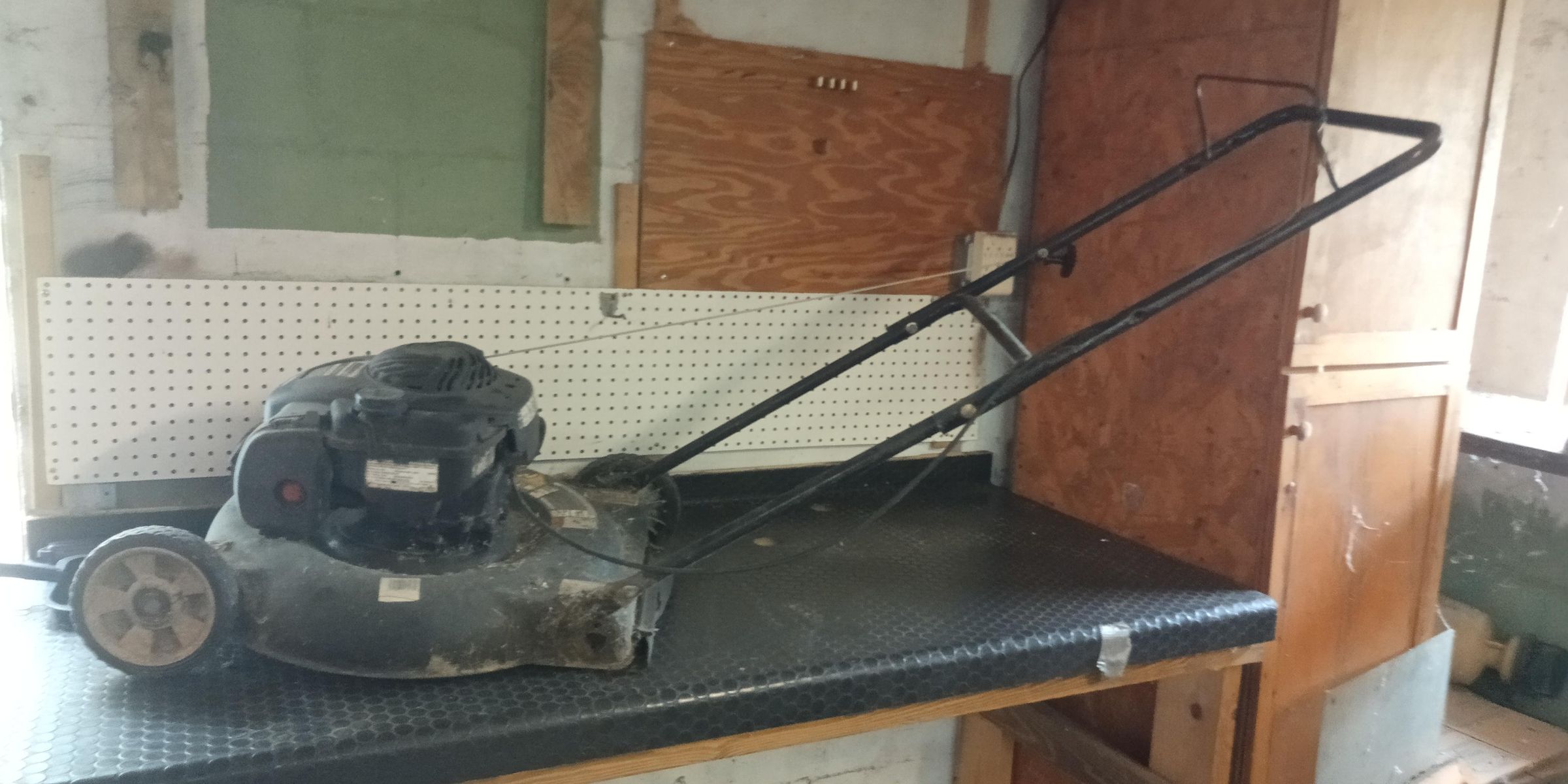 Recycled Lawn Mower Engine. : 5 Steps - Instructables