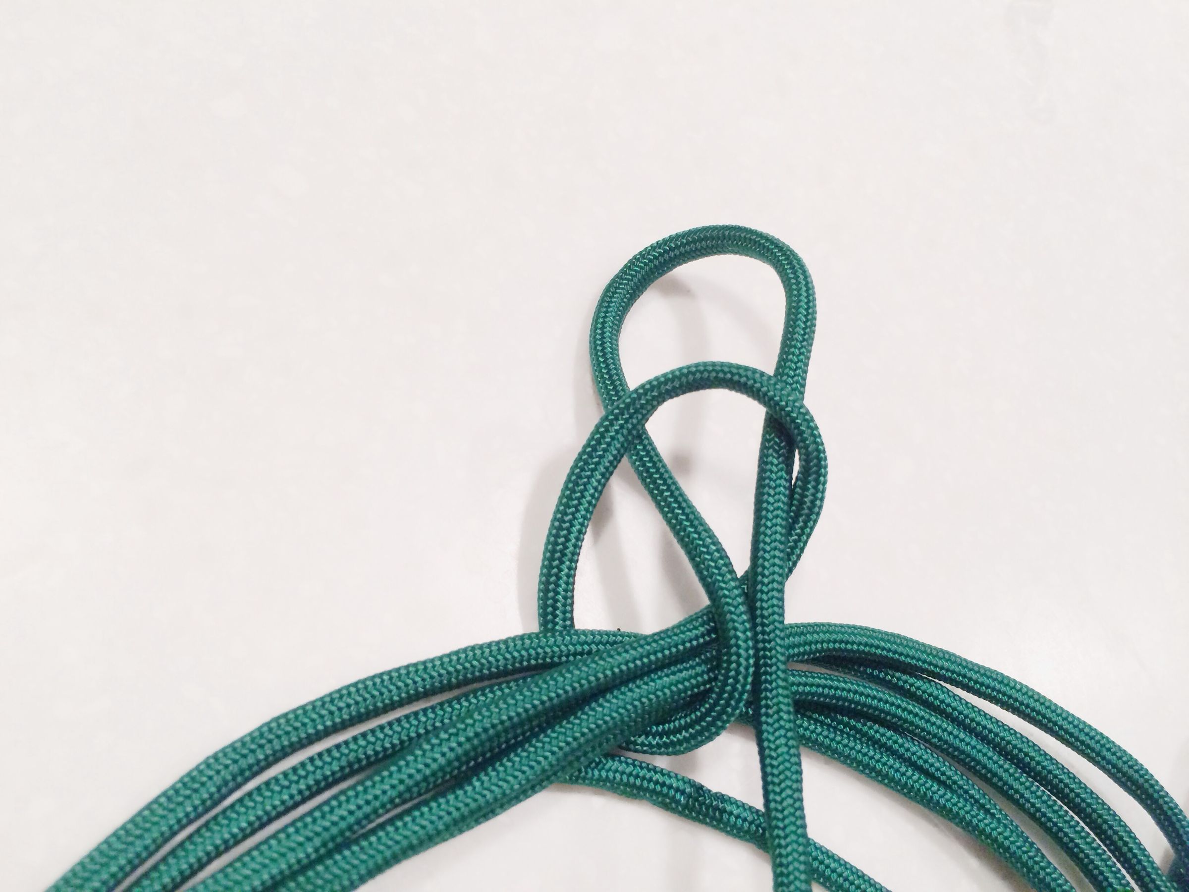 Paracord Storage - Tangle Free! : 4 Steps (with Pictures) - Instructables