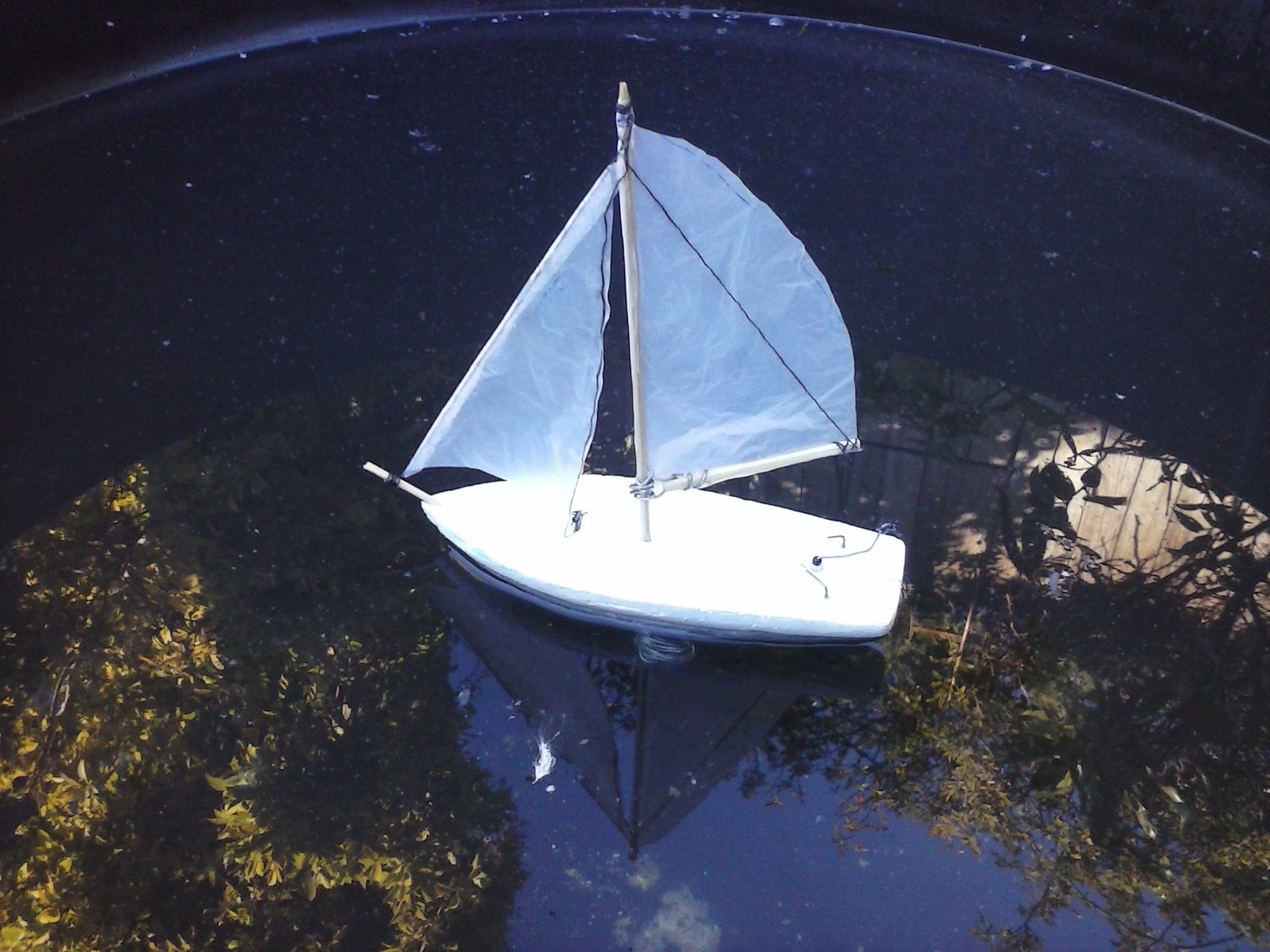 Self-Sailing Yacht : 6 Steps - Instructables