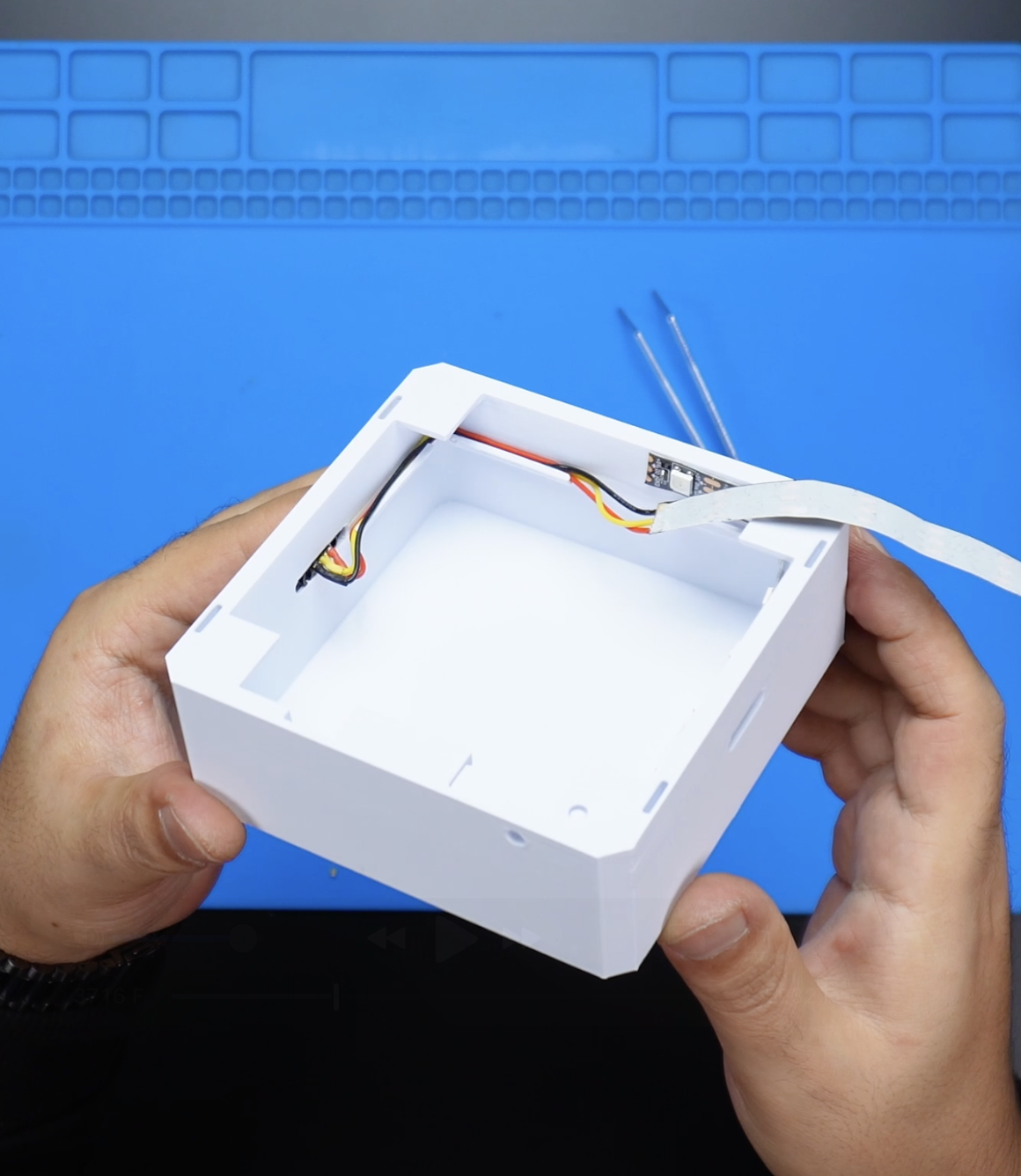Creative Pogo LED Lighting - Modular Plug-in LED Boxes : 6 Steps (with ...
