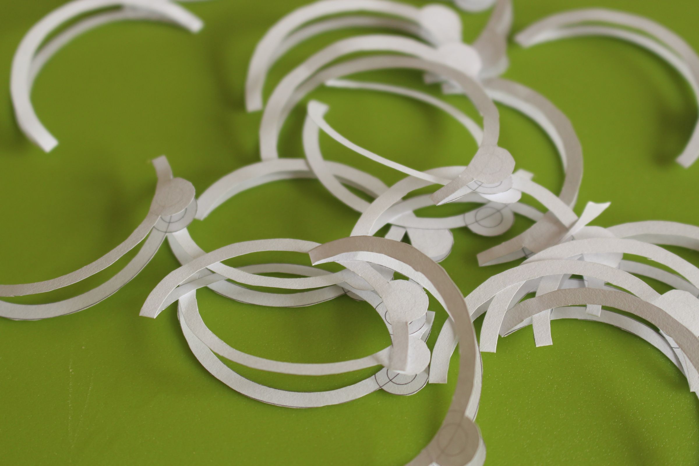 Paper Timeturner Necklace : 35 Steps (with Pictures) - Instructables